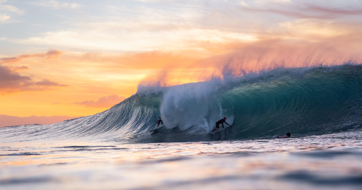 Gallery: North Shore Went Off for 3 Days Straight - Surfer