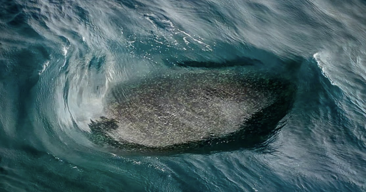 Surfers Baffled by Ocean Vortex: ‘A Wave That Shouldn’t Exist’ (Video) - Surfer