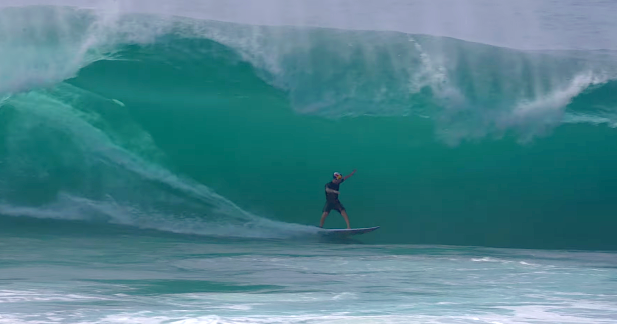 Too Big to Surf? Massive Swell Creates ‘A New Dimension of Pipeline ...