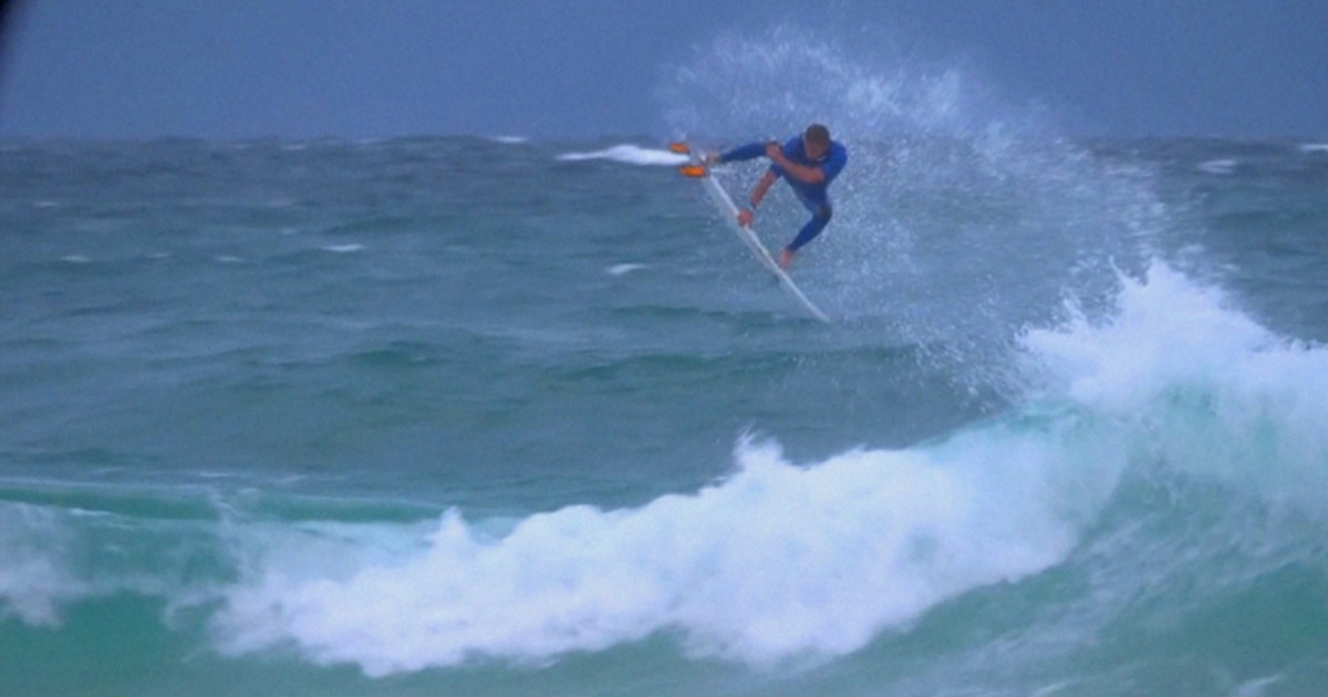 Julian Wilson // Gas Bay // 1:30 - Surfer