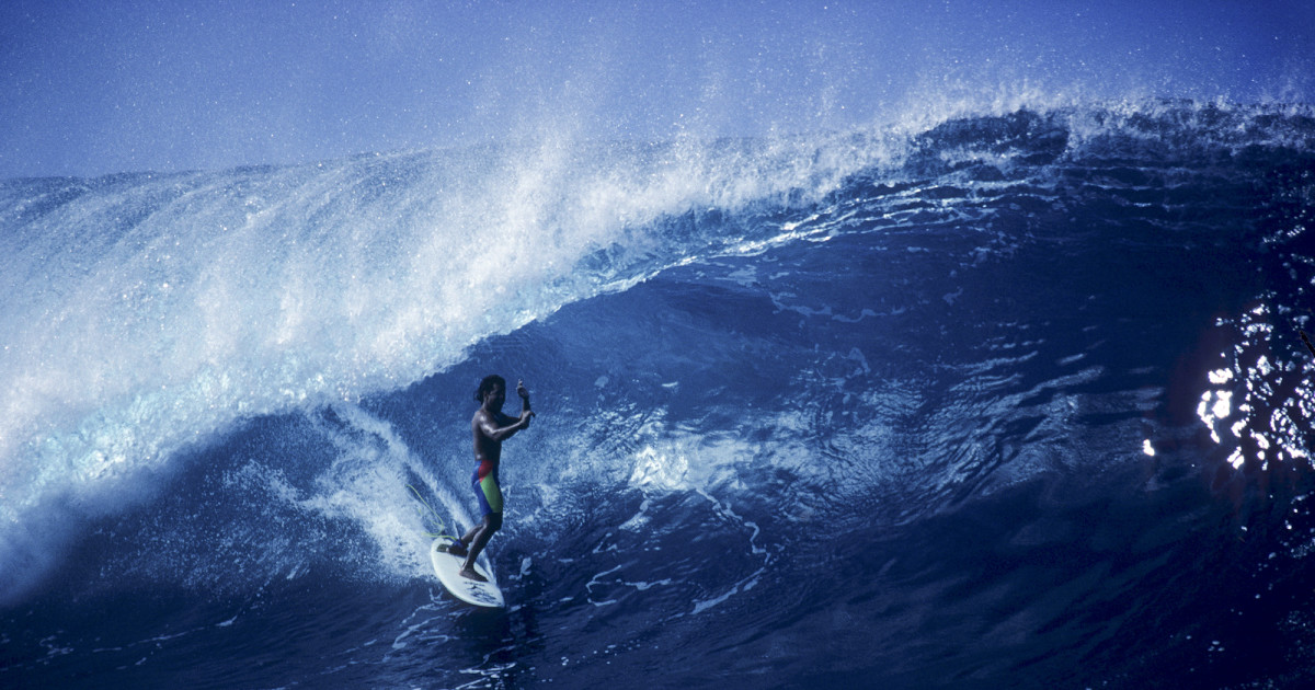 Derek Ho, Hawaiian World Champ and Pipe Icon, Dies at 55 | %%sitename ...