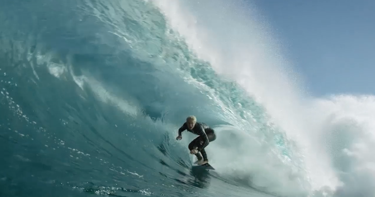 Ethan Ewing & Sheldon Simkus Survive the West - Surfer
