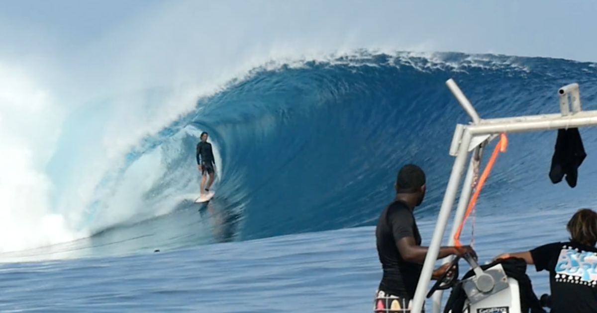 Ryan Burch Asymmetrically Threads Cloudbreak - Surfer