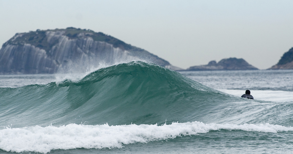 Small Municipality in Brazil Recognizes the Rights of Waves - Surfer