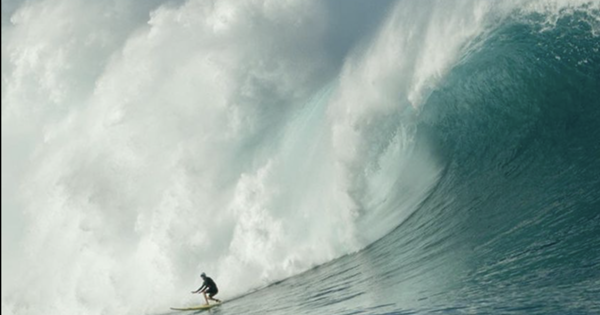 Surfer Laura Enever Sets Guinness World Record for Largest Wave Paddled ...