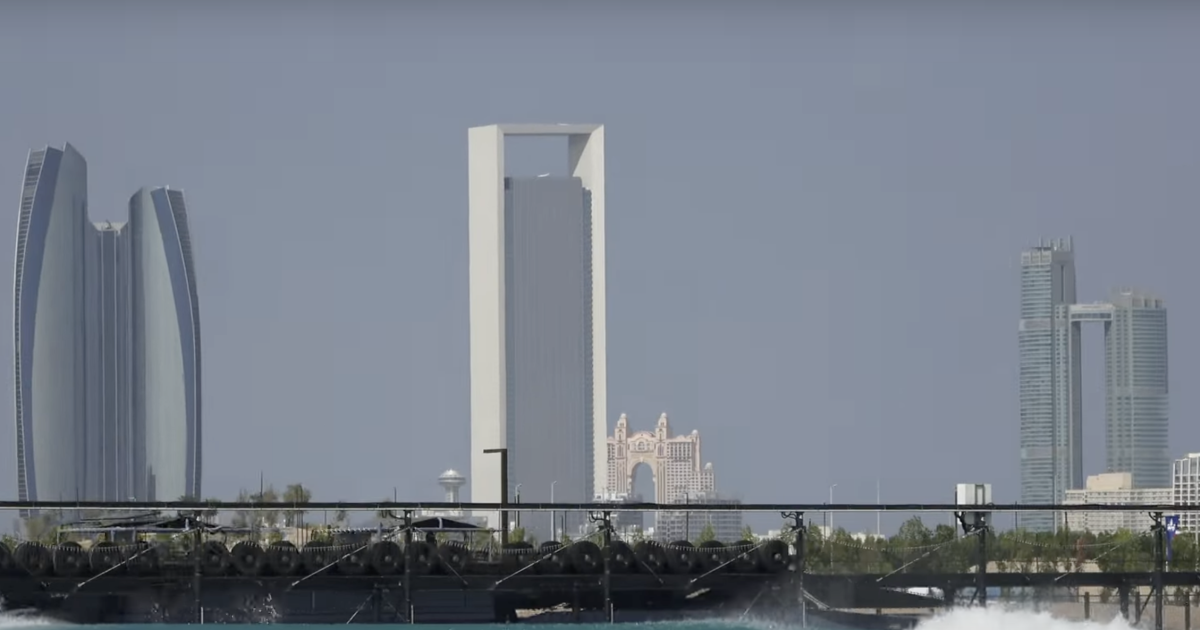 Watch: Kelly Slater’s First Wave at the New Pool in Abu Dhabi - Surfer