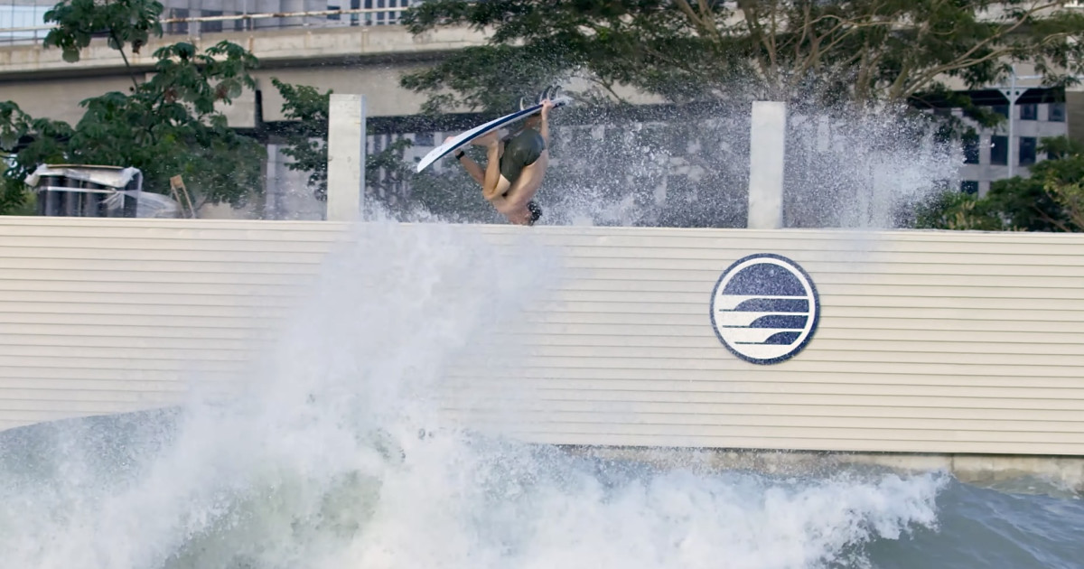 Rob Machado Watches Surfers Ripping the São Paulo Surf Club - Surfer
