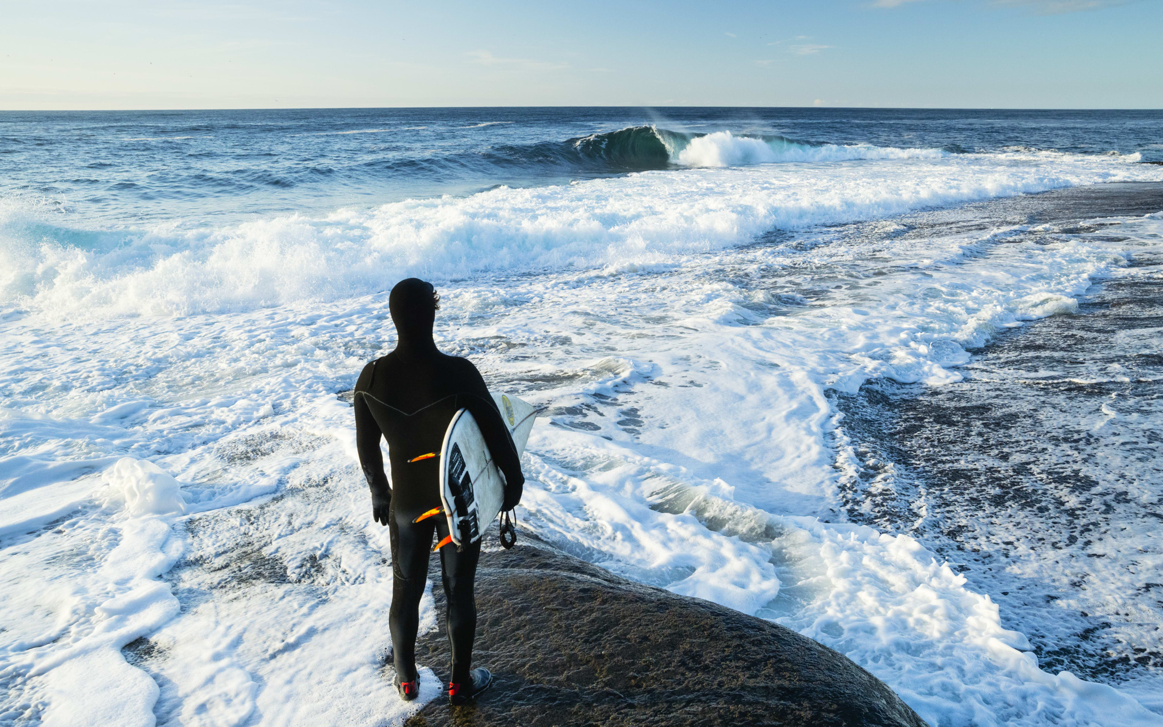 Surfing 101: How To Catch a Wave for the First Time