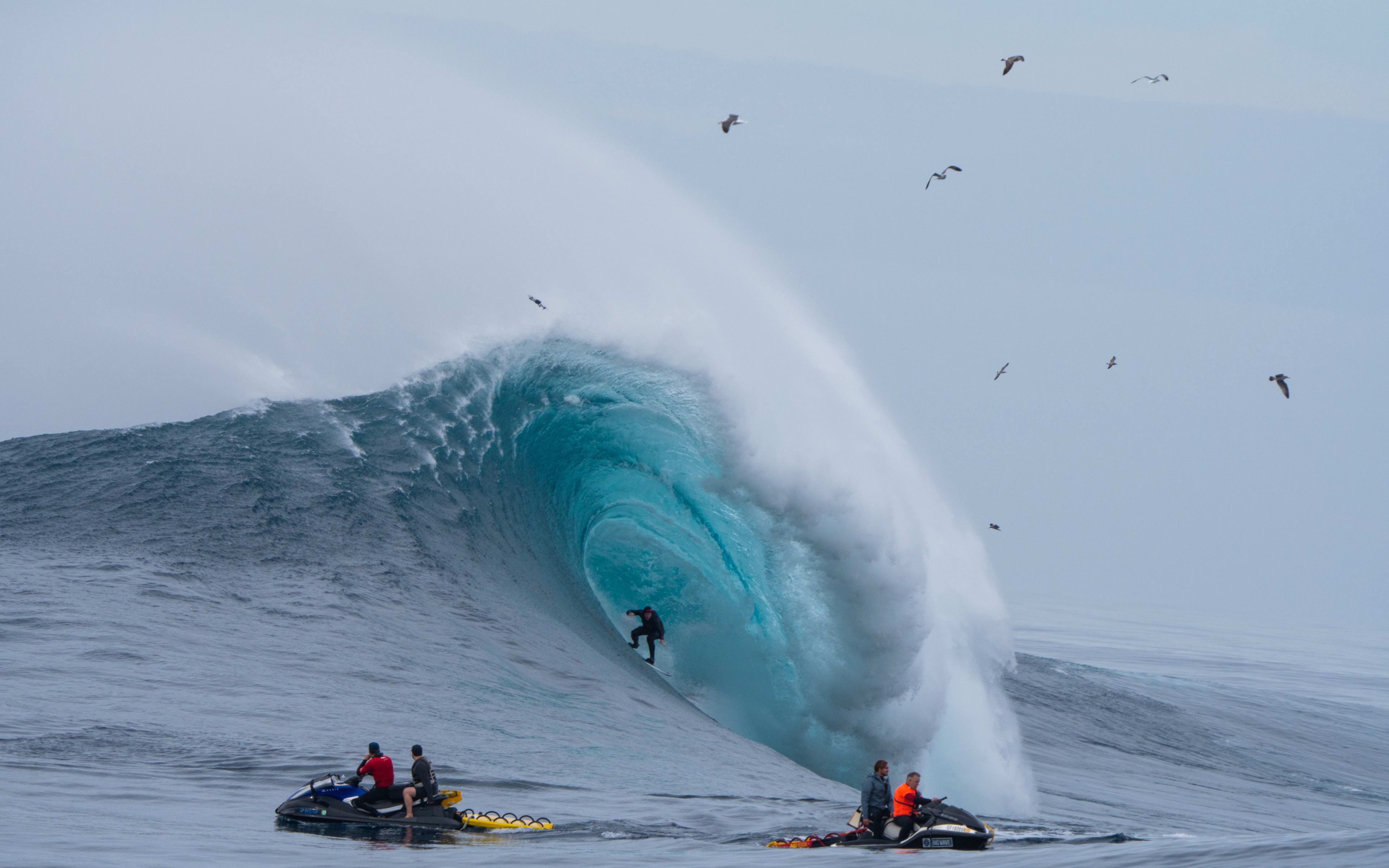 '100 Foot Wave' Returns to HBO (Trailer)
