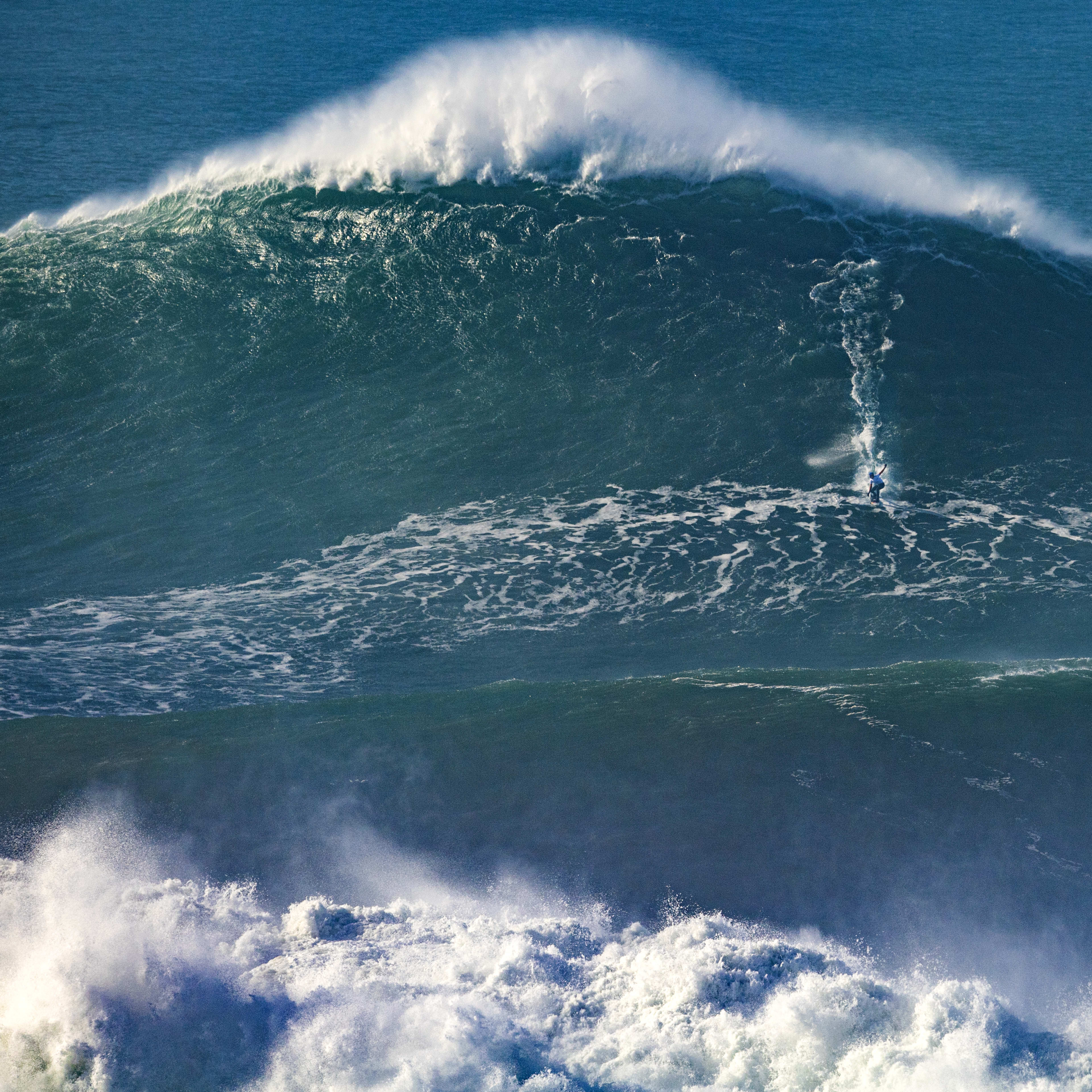 Surfing Etiquette 101: The Surfer's Code of Conduct - Surfer