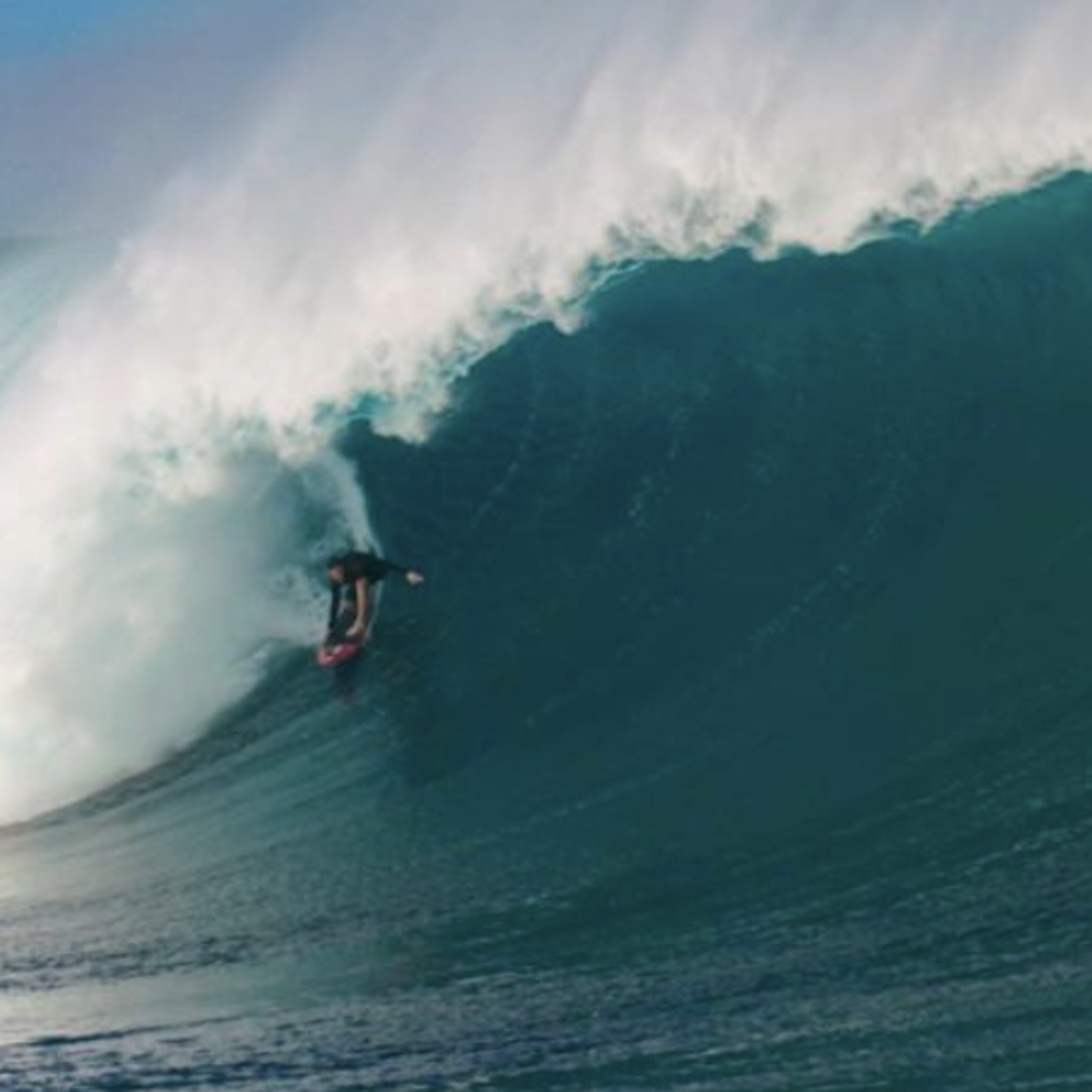Surfing 50 Foot Waves in the Middle of the Ocean (Video) - Surfer