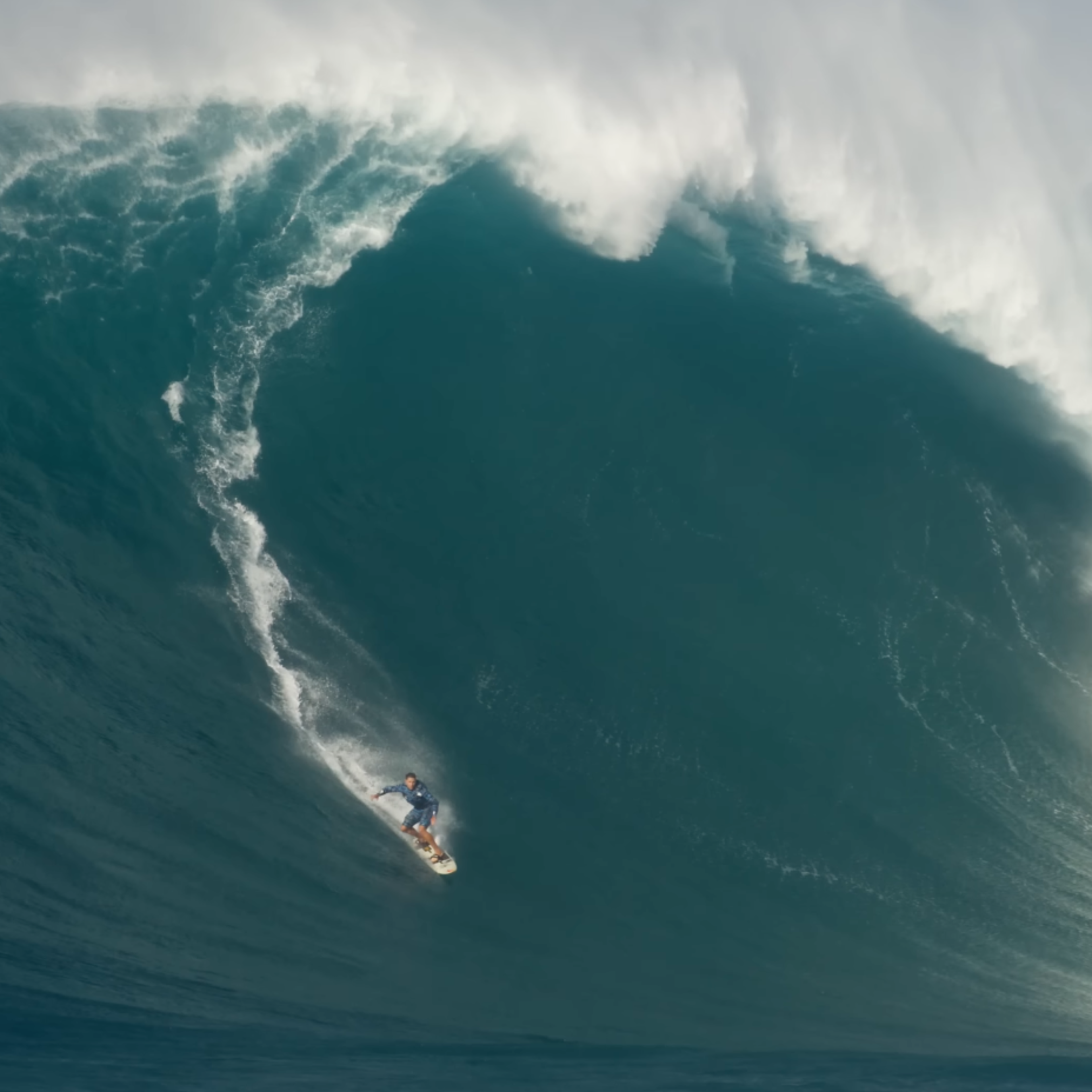 The Story of the Biggest Wave Ever Ridden at Jaws - Surfer