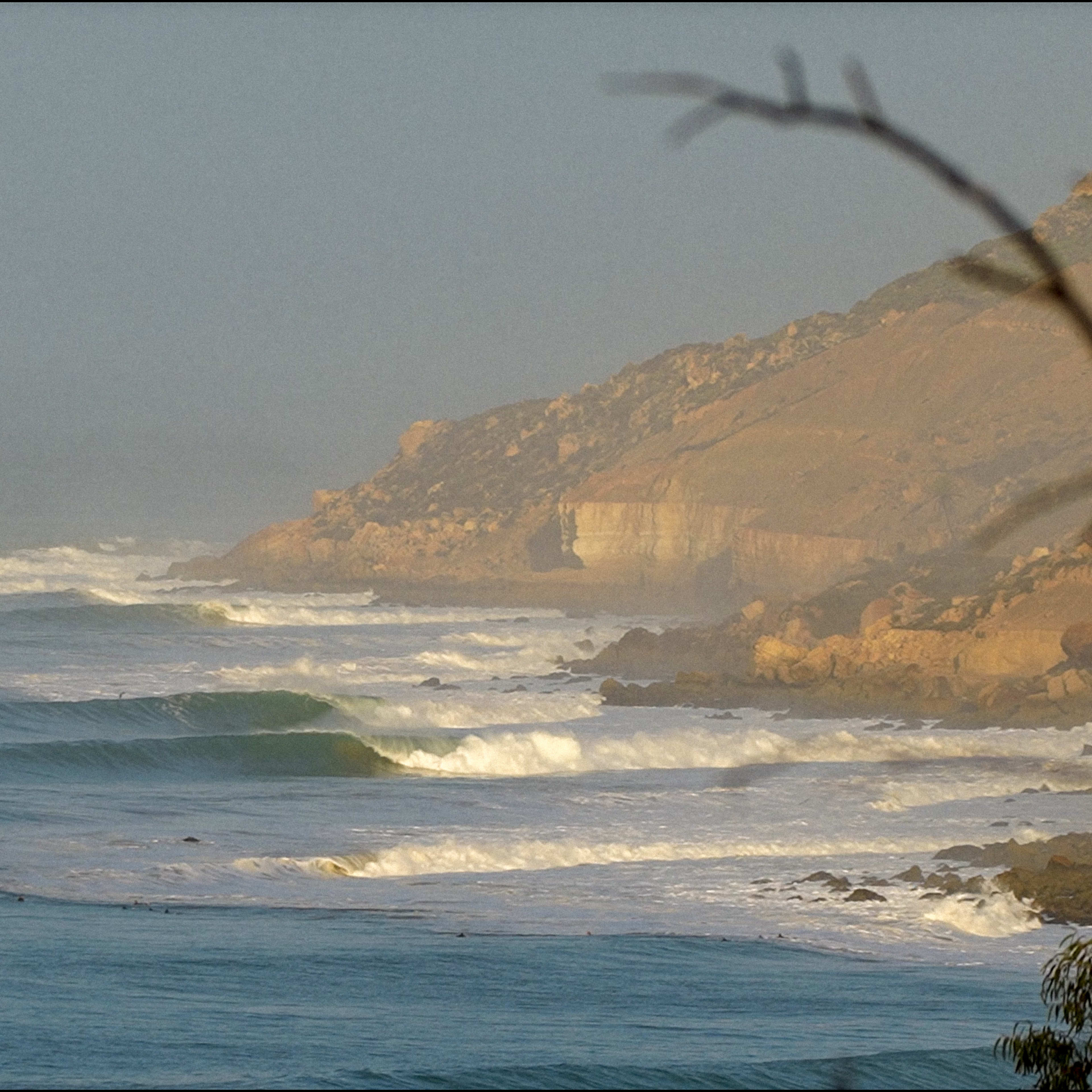 How to Surf: The Ultimate Beginner's Guide with Step-by-Step Instructions