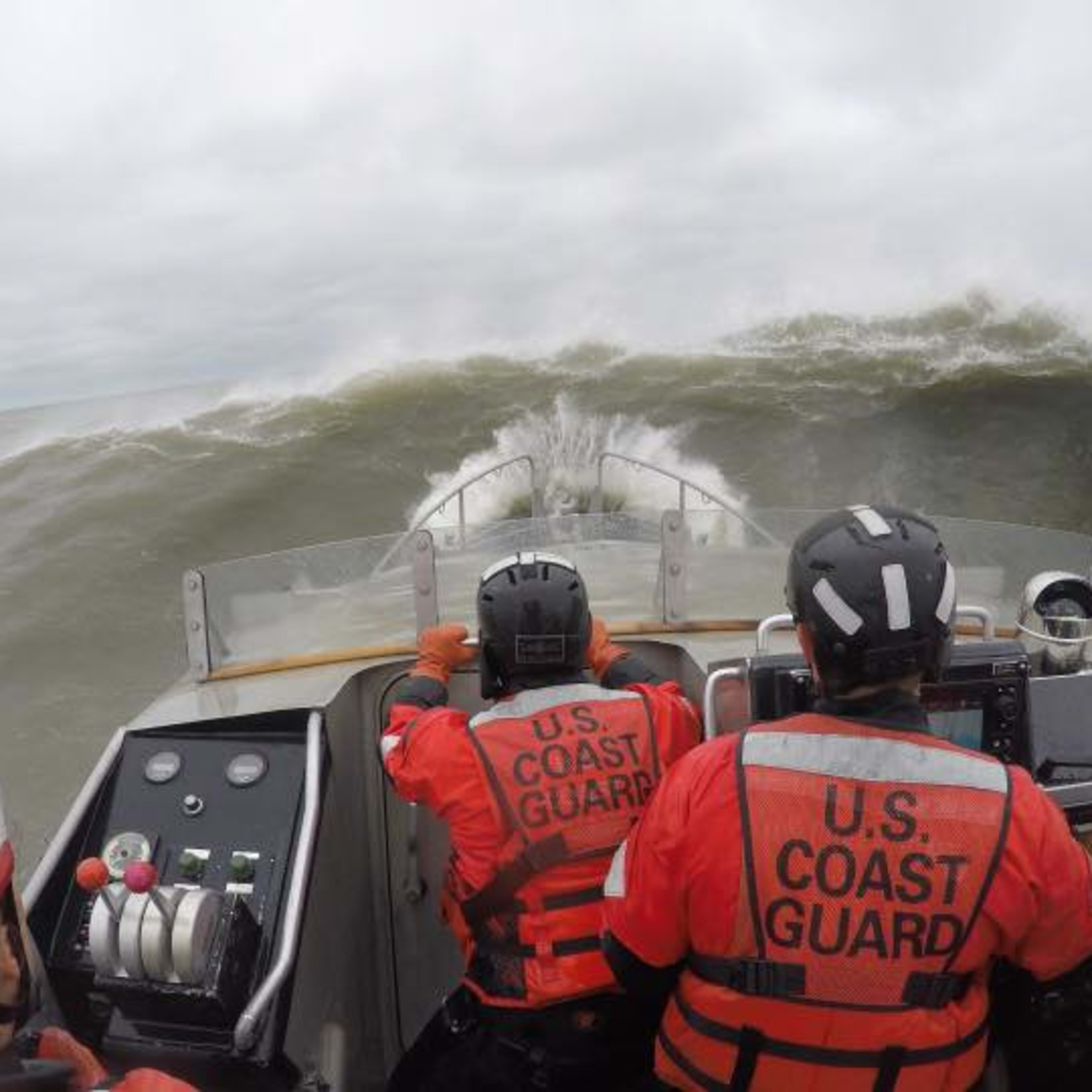 15-Foot Waves Pummel Puerto Rico, Three People Dead - Surfer