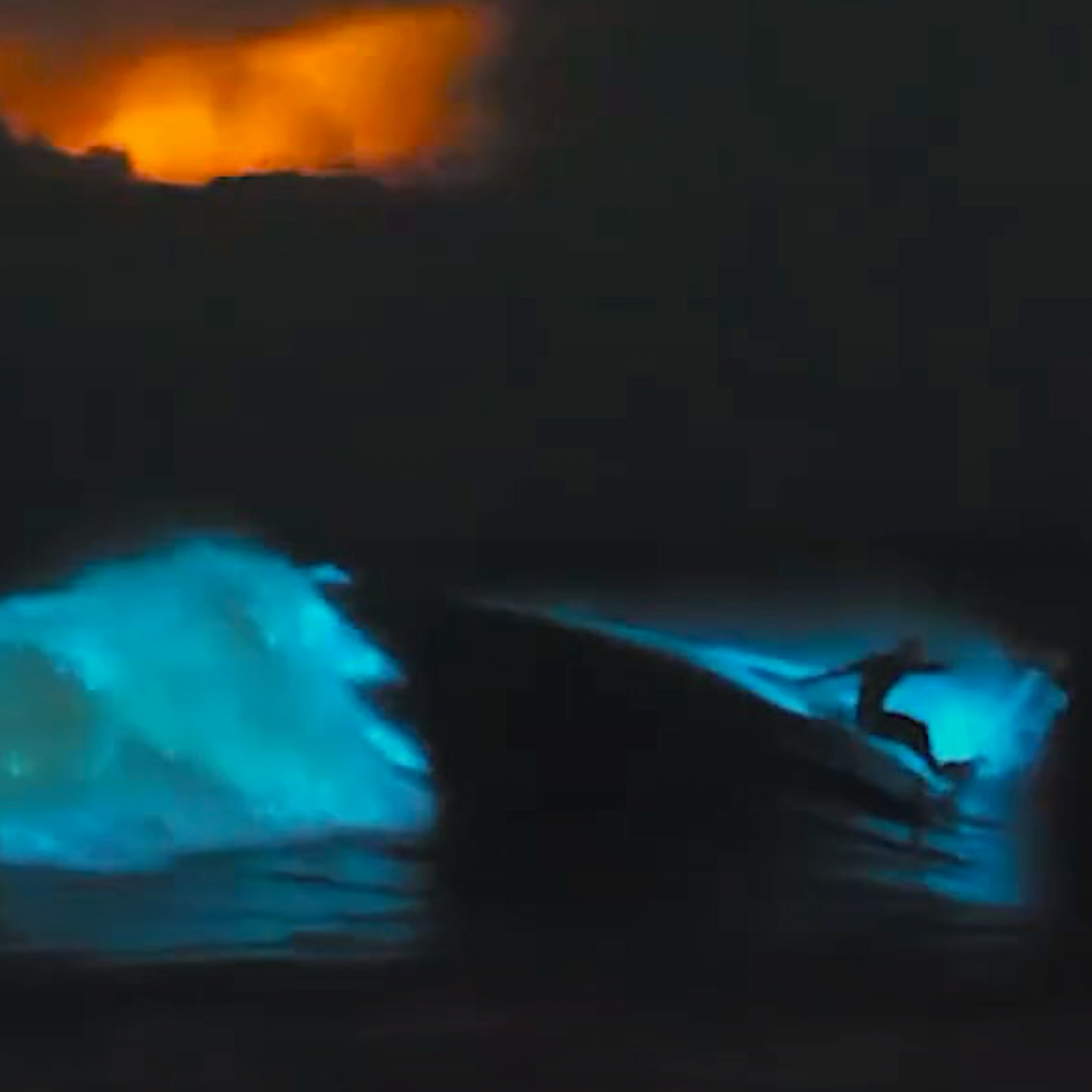 100-Foot Glacier Falls in Greenland, Creates Huge Waves (Video) - Surfer