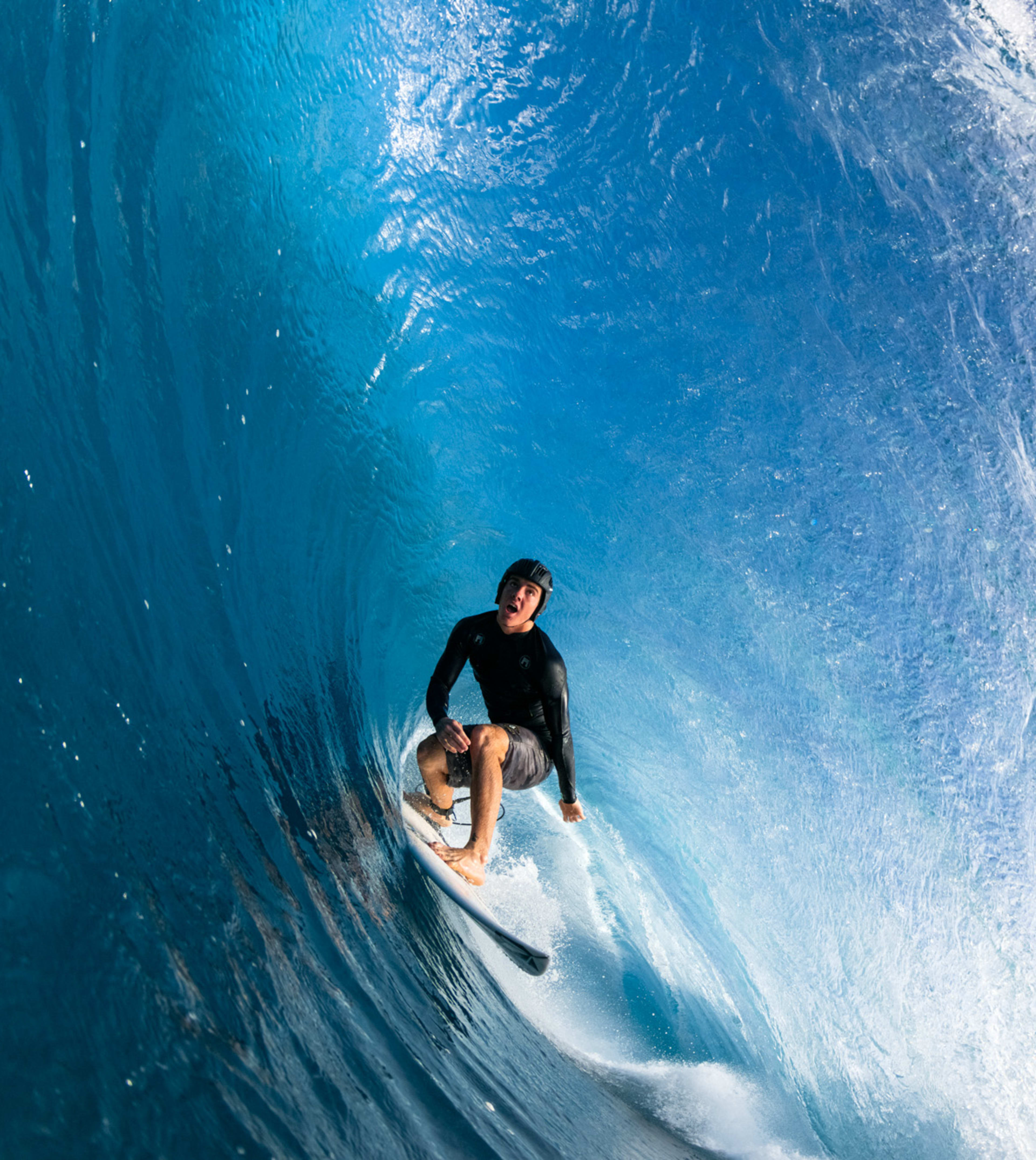 Photos: Epic Rides, Injuries, and Endless Swell on Oahu