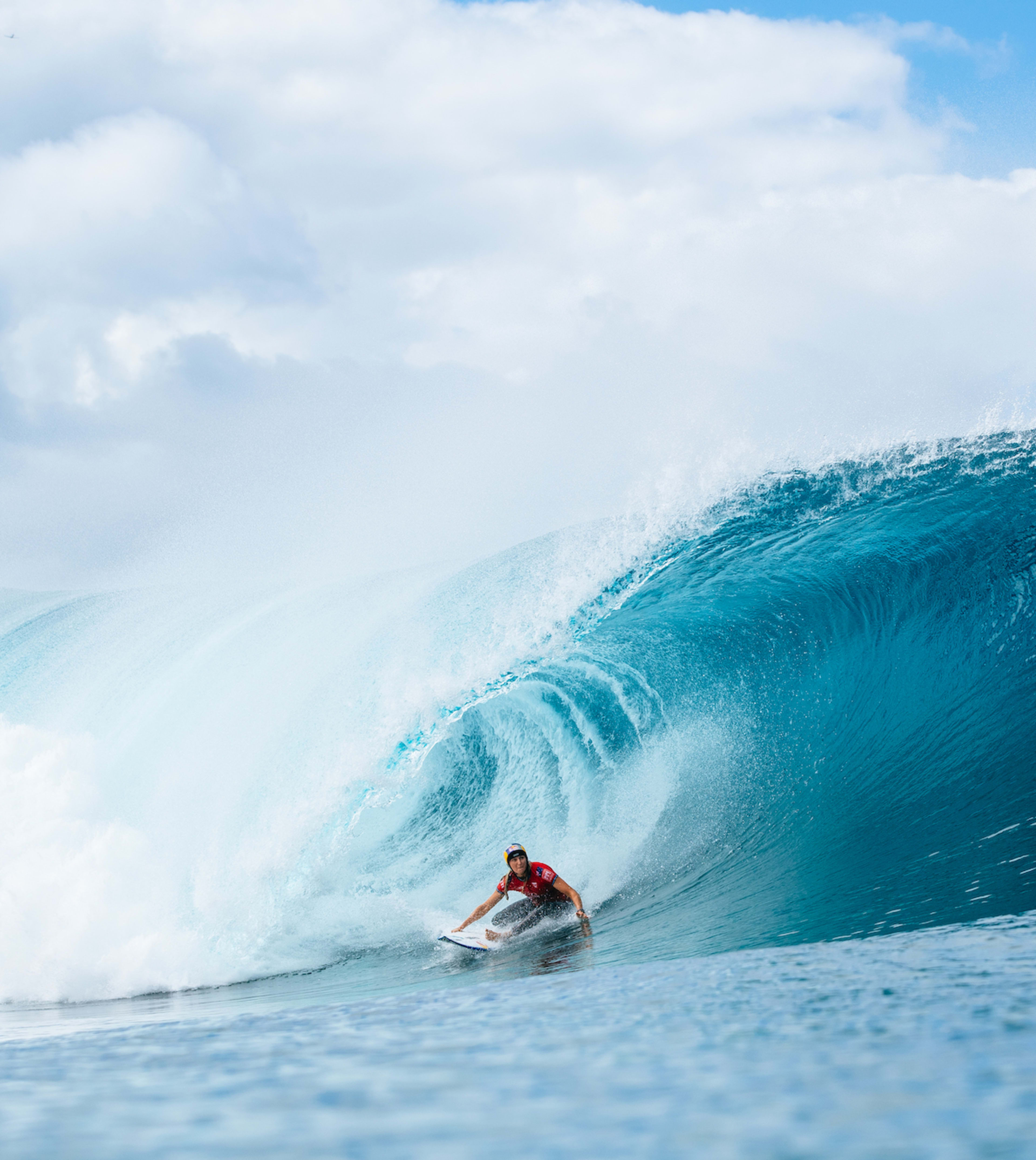 The First Woman to Surf Pipe: An Ode to Joyce Hoffman