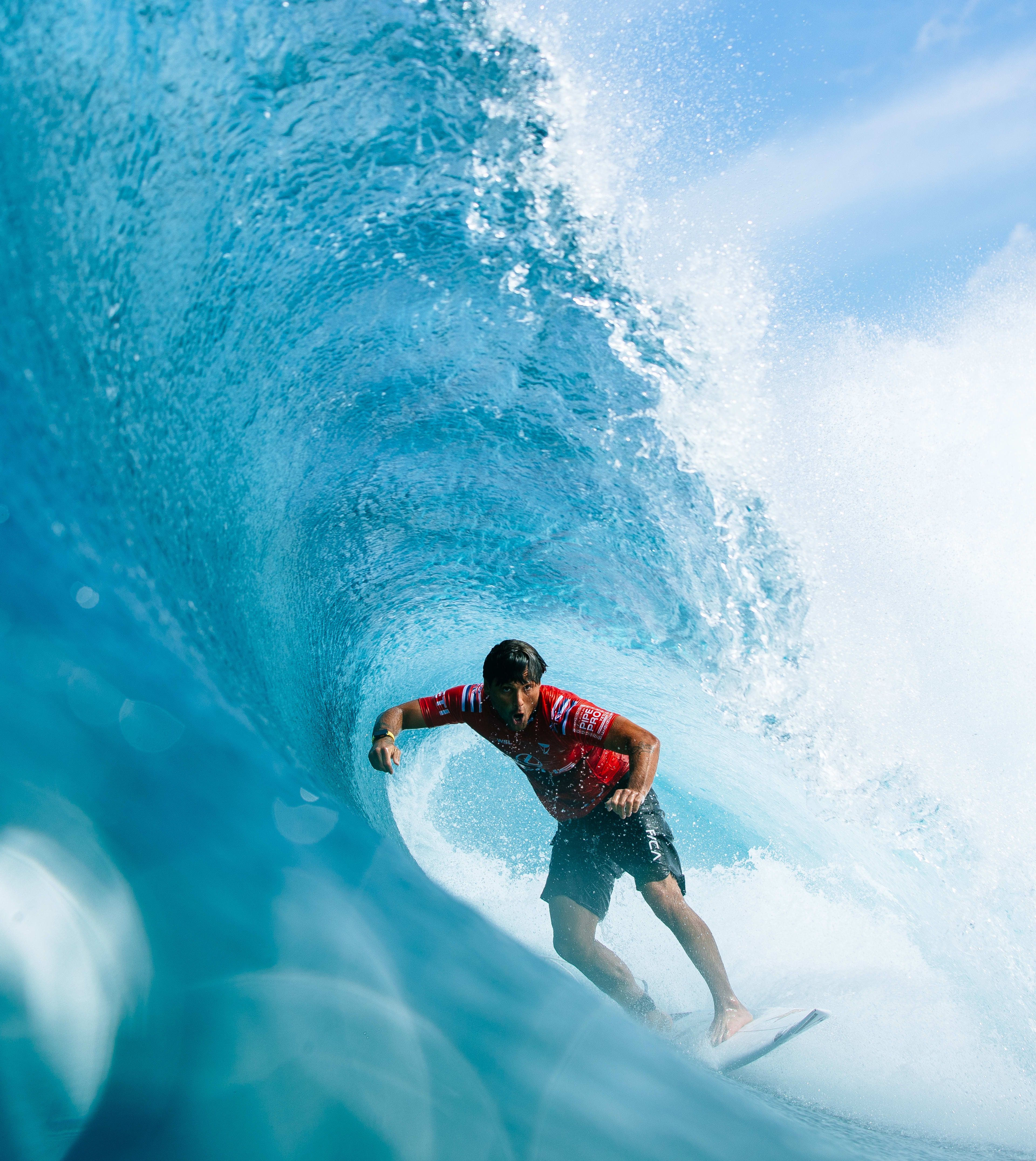 Gabriel Medina Gives Take on Controversial Pipe Pro Final