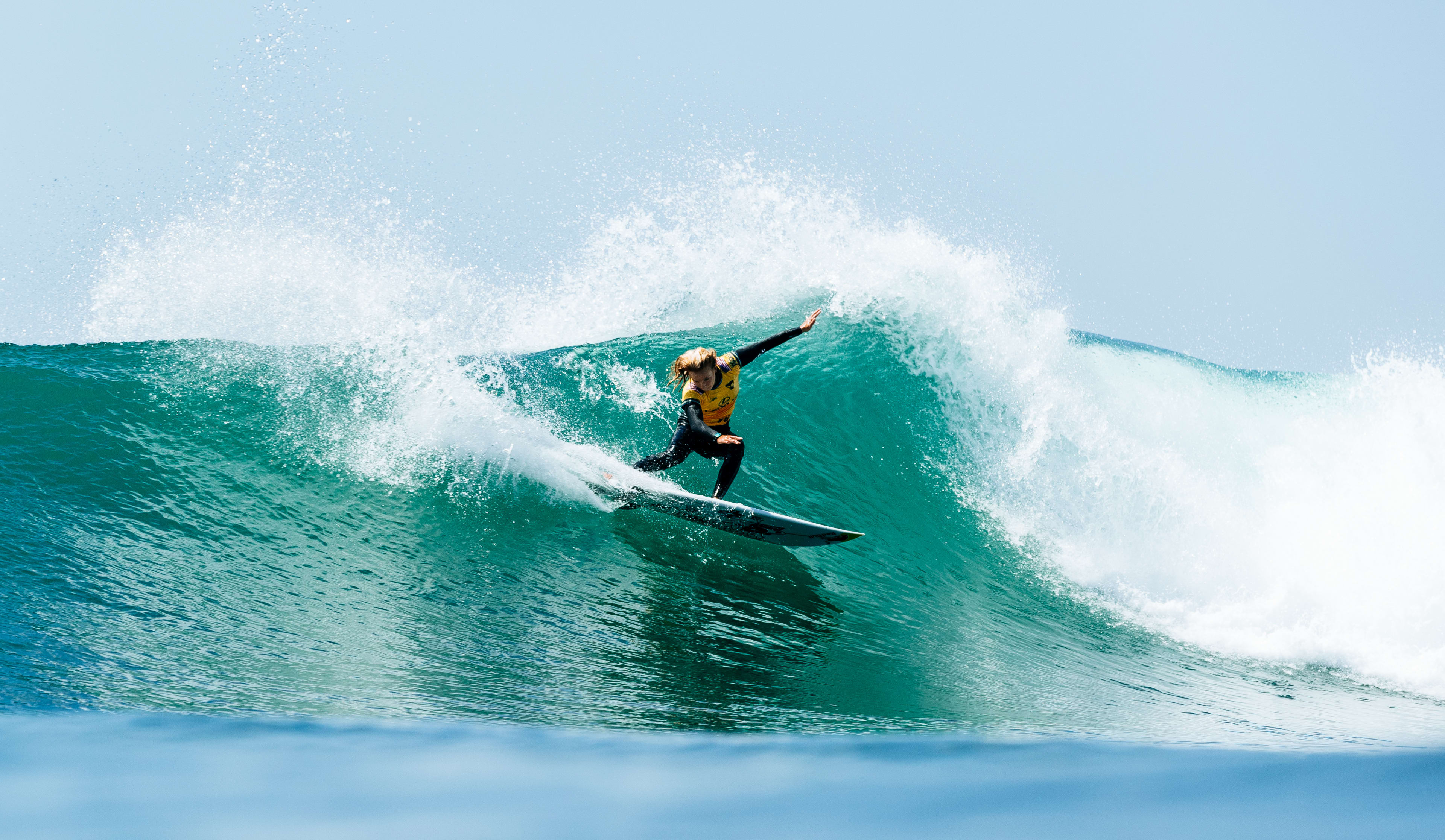 18-Year-Old Caity Simmers Makes History As Youngest Women's World Champ ...