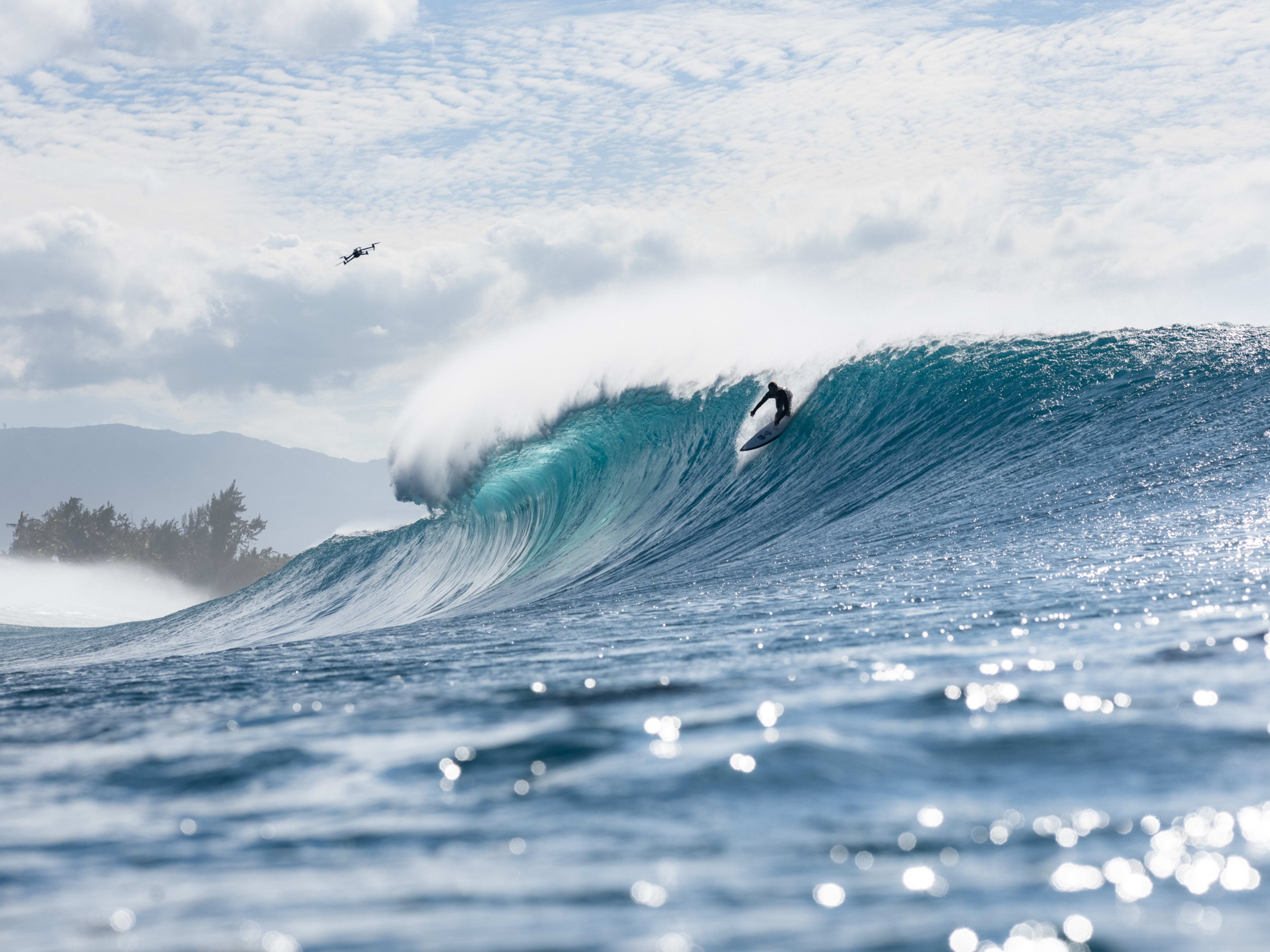 Photos: Epic Rides, Injuries, and Endless Swell on Oahu - Surfer