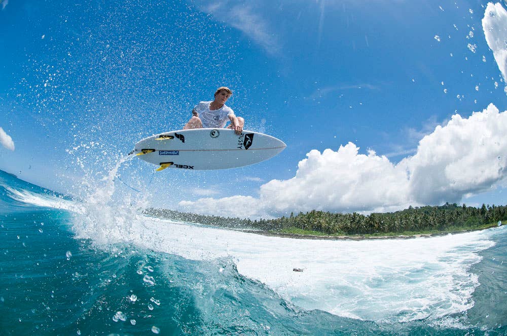 Threat: Noa Deane - Surfer