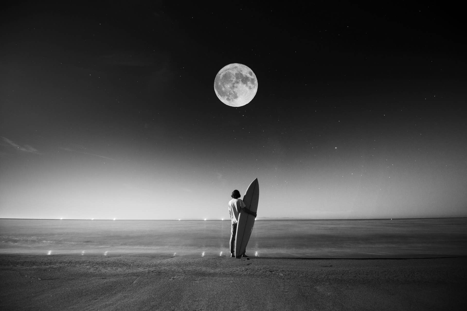 Surfing History: Surfing Origins and Historical Moments - Surfer
