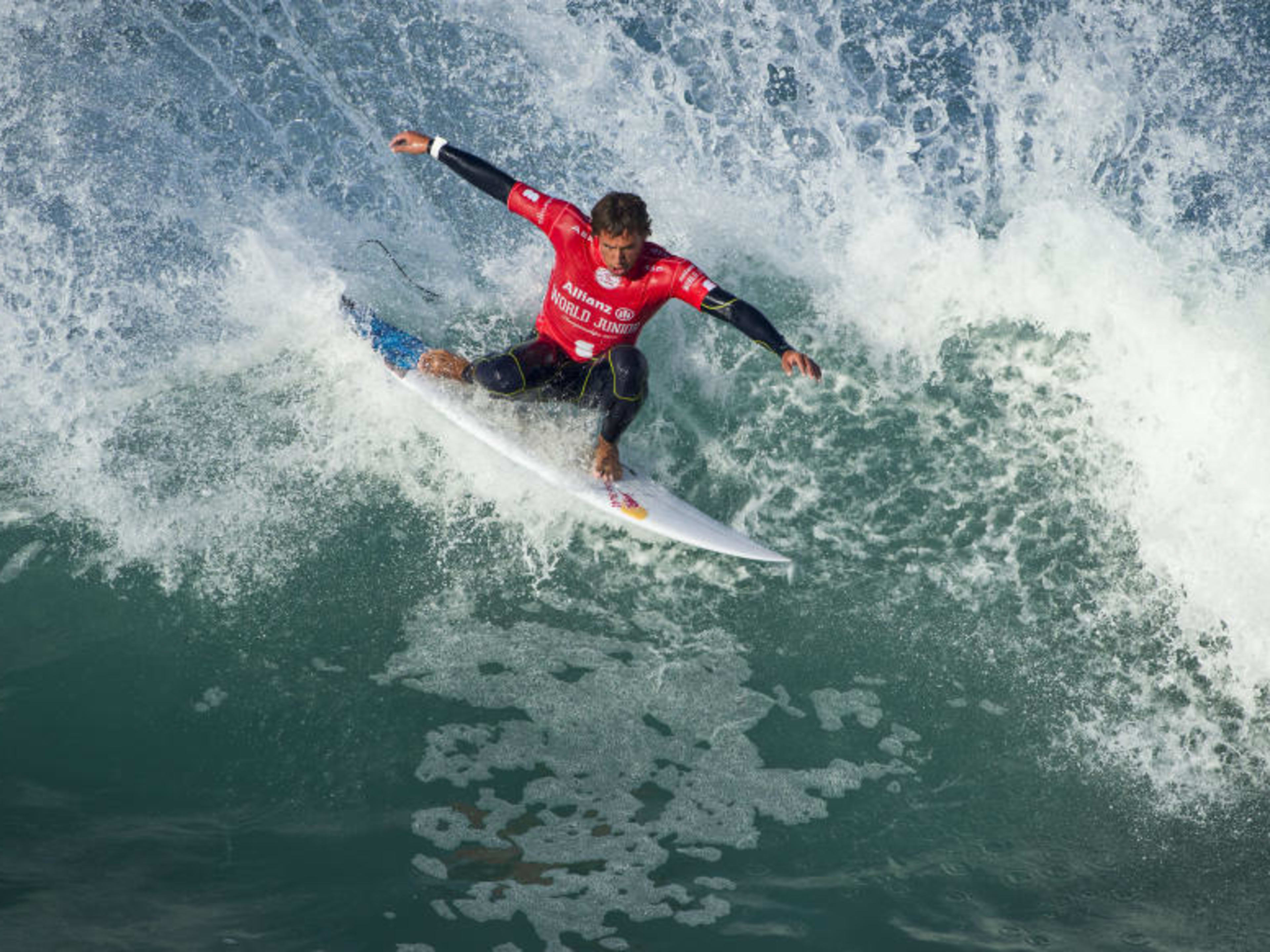 Komunity Project Ambassador Vasco Ribeiro Wins World Junior Title - Surfer