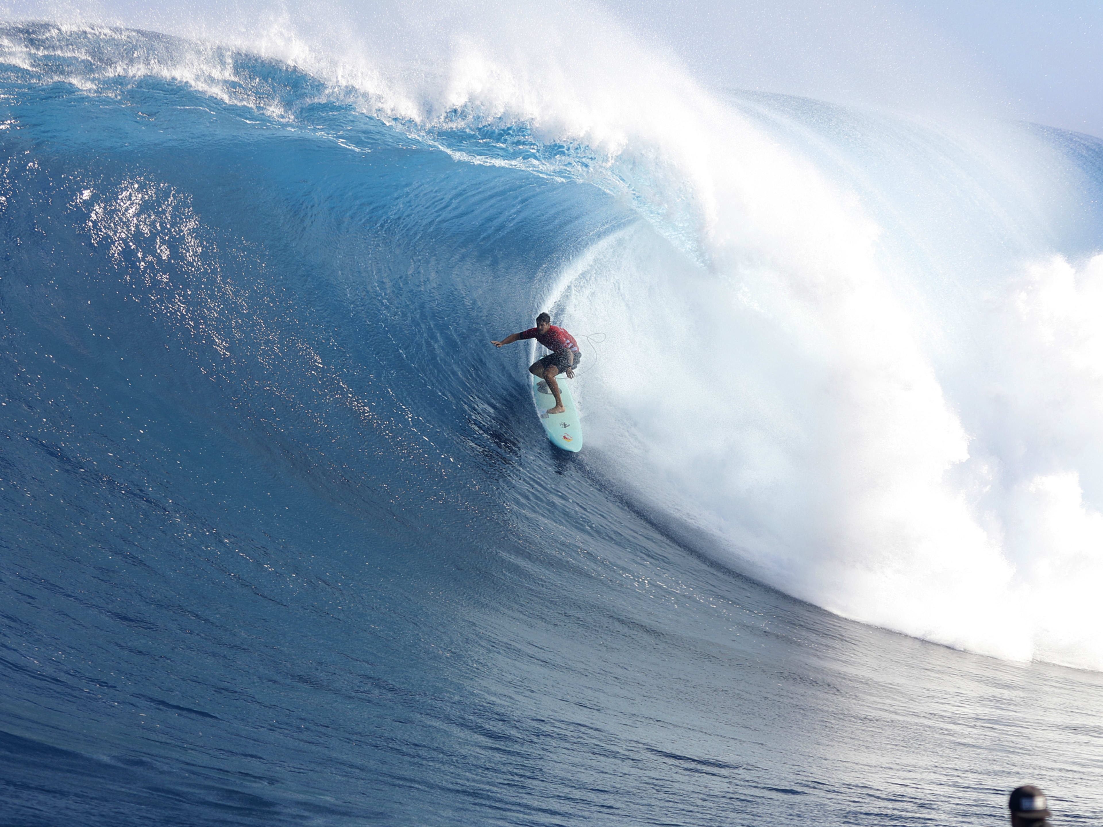 What He Rode: Ian Walsh breaks down his Jaws-winning Christenson gun ...