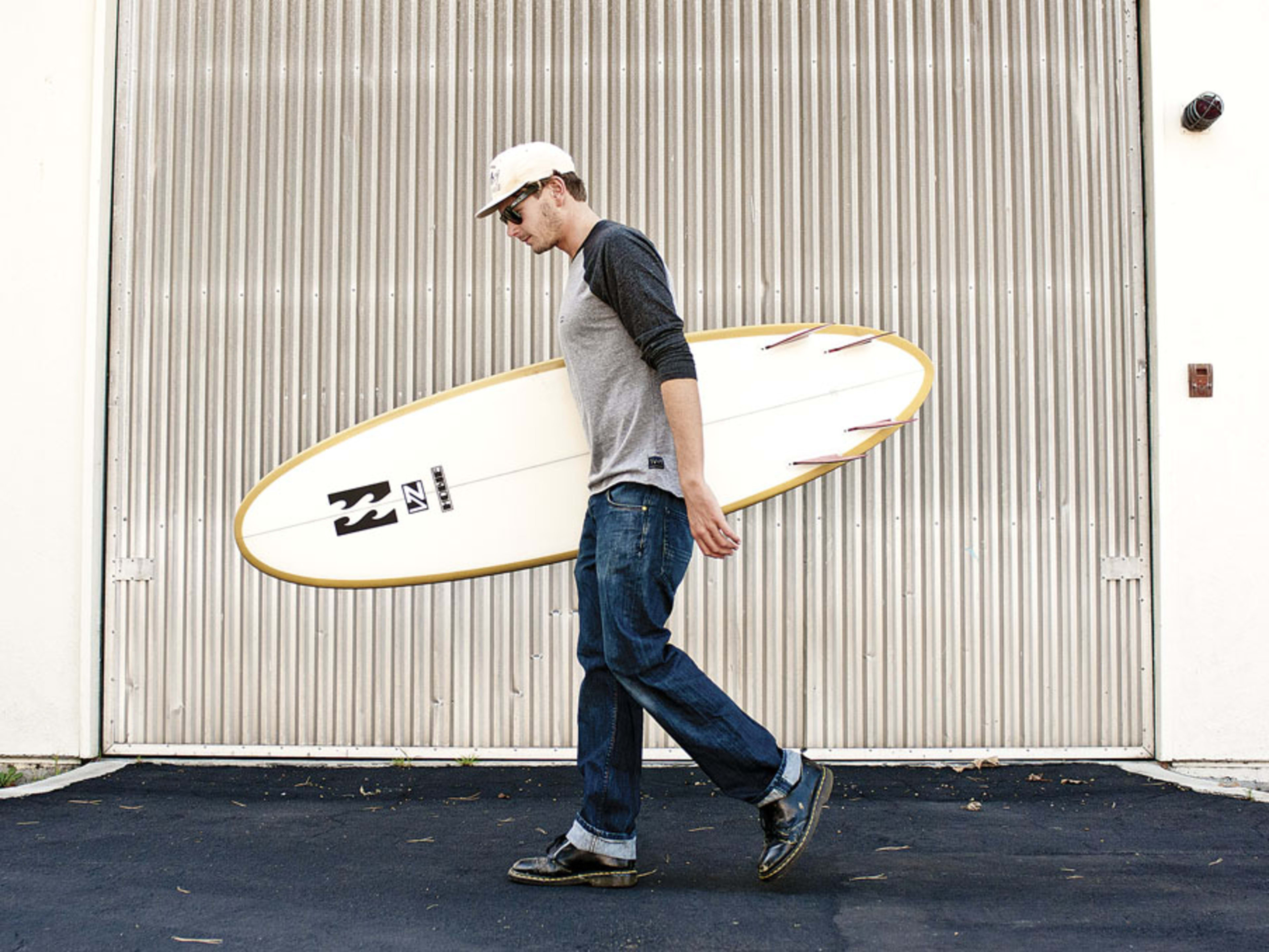 What Is He On? Tyler Warren's Quadratic Egg - Surfer