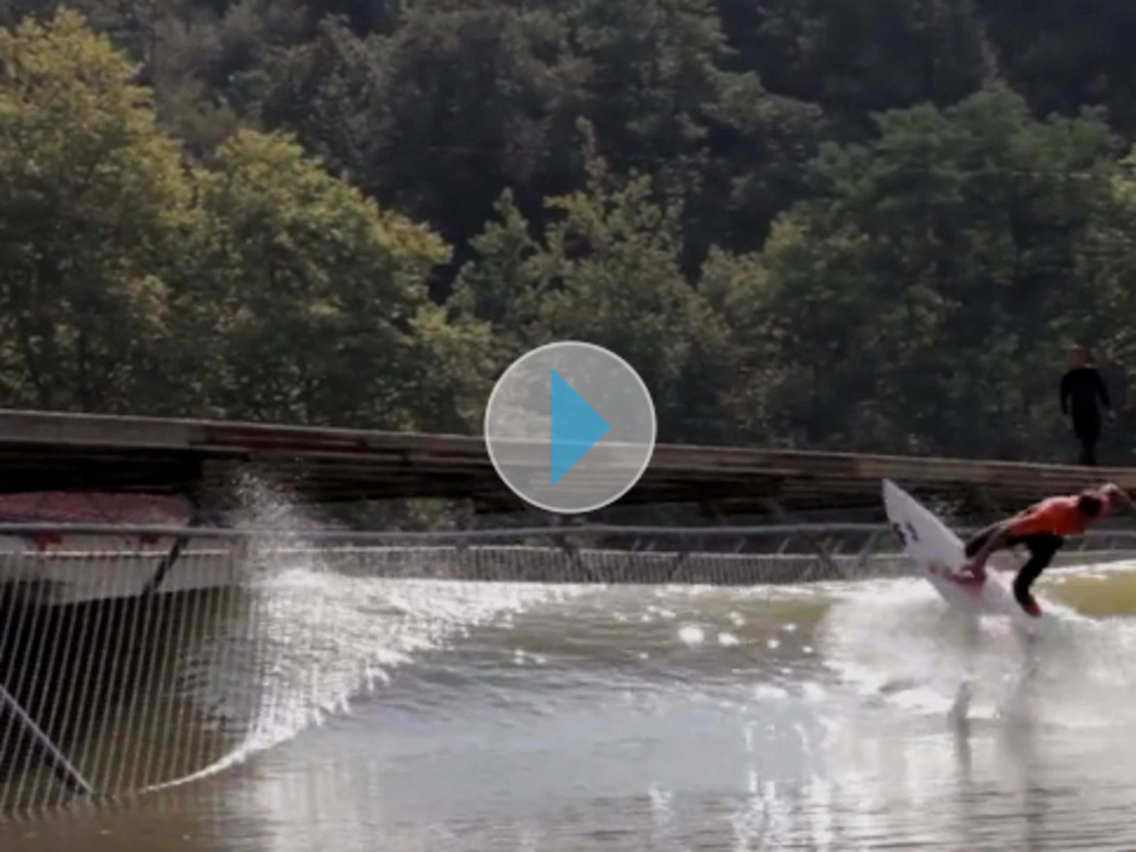 Reubyn Ash // Wavegarden // 2:38 - Surfer