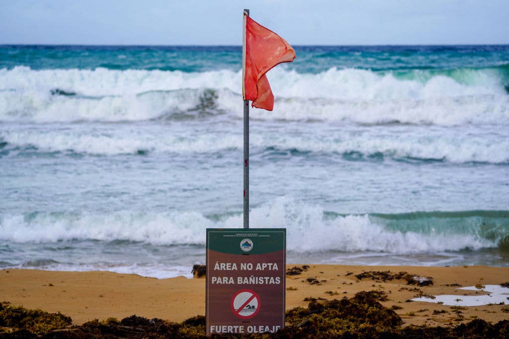Hurricane Ernesto Storms Through Caribbean, sets up Waves, Weather for ...