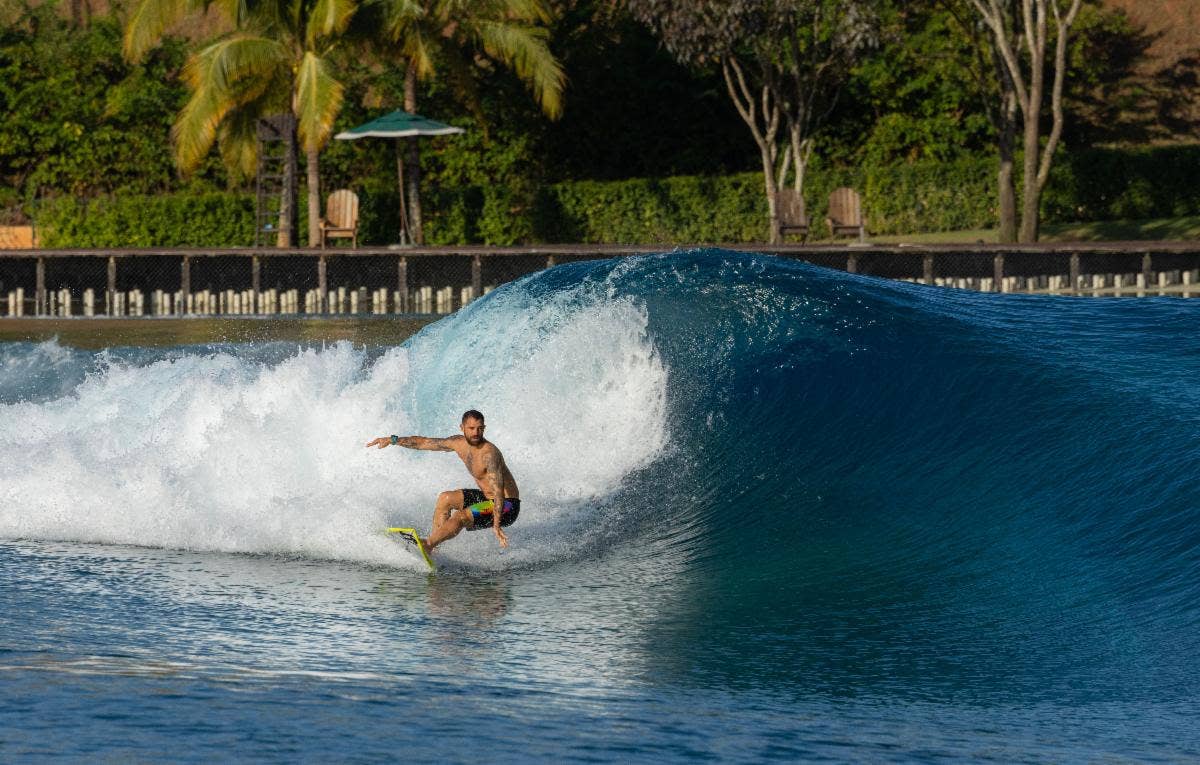 China Gets Into Wave Pool Game With First Surf Park - Surfer
