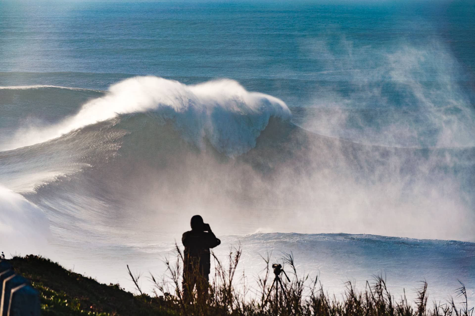 Heaviest Waves in the World - Surfer