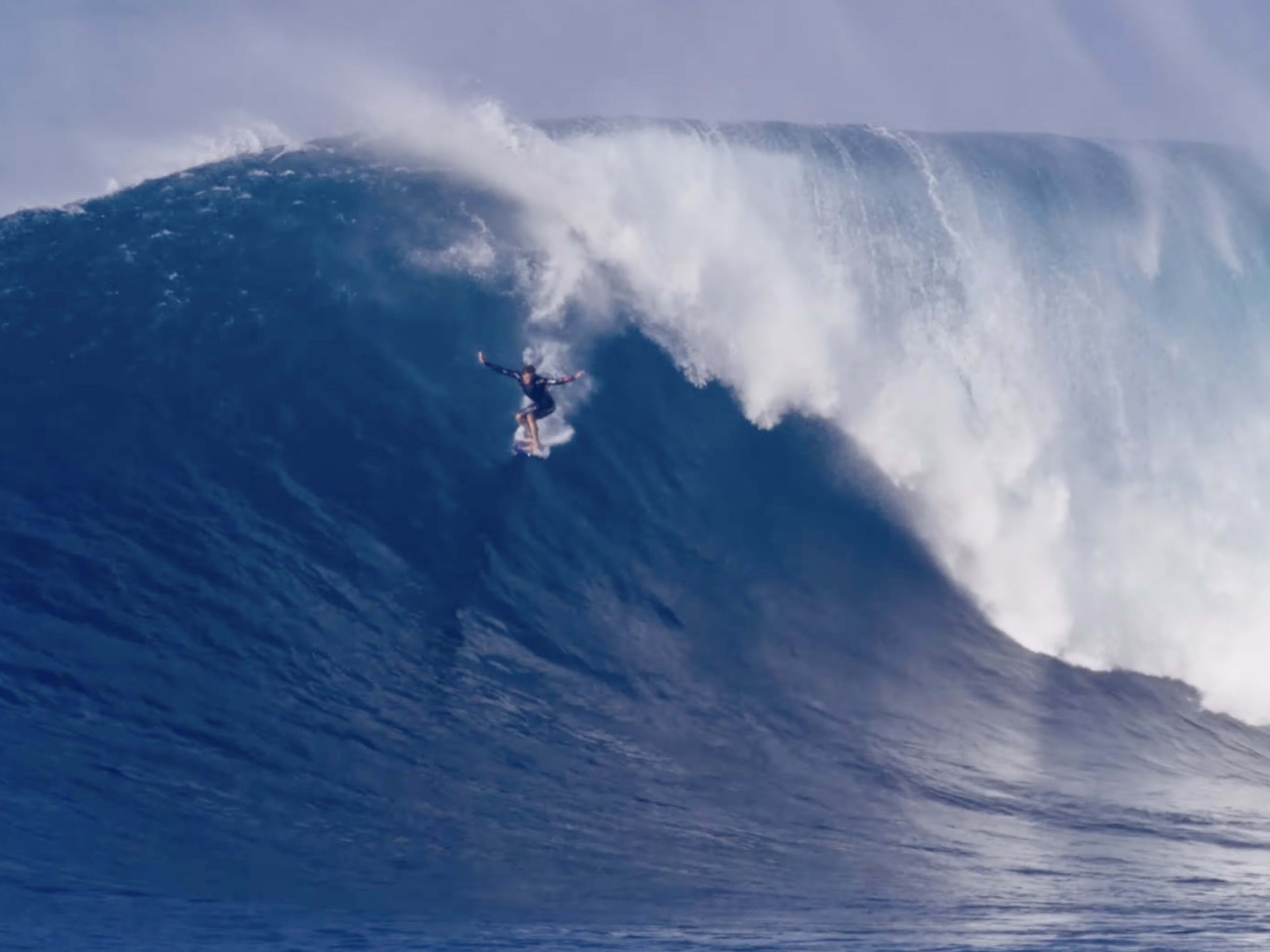 How Did Kai Lenny Surf a 7’6” Surfboard at Jaws? (Video) - Surfer