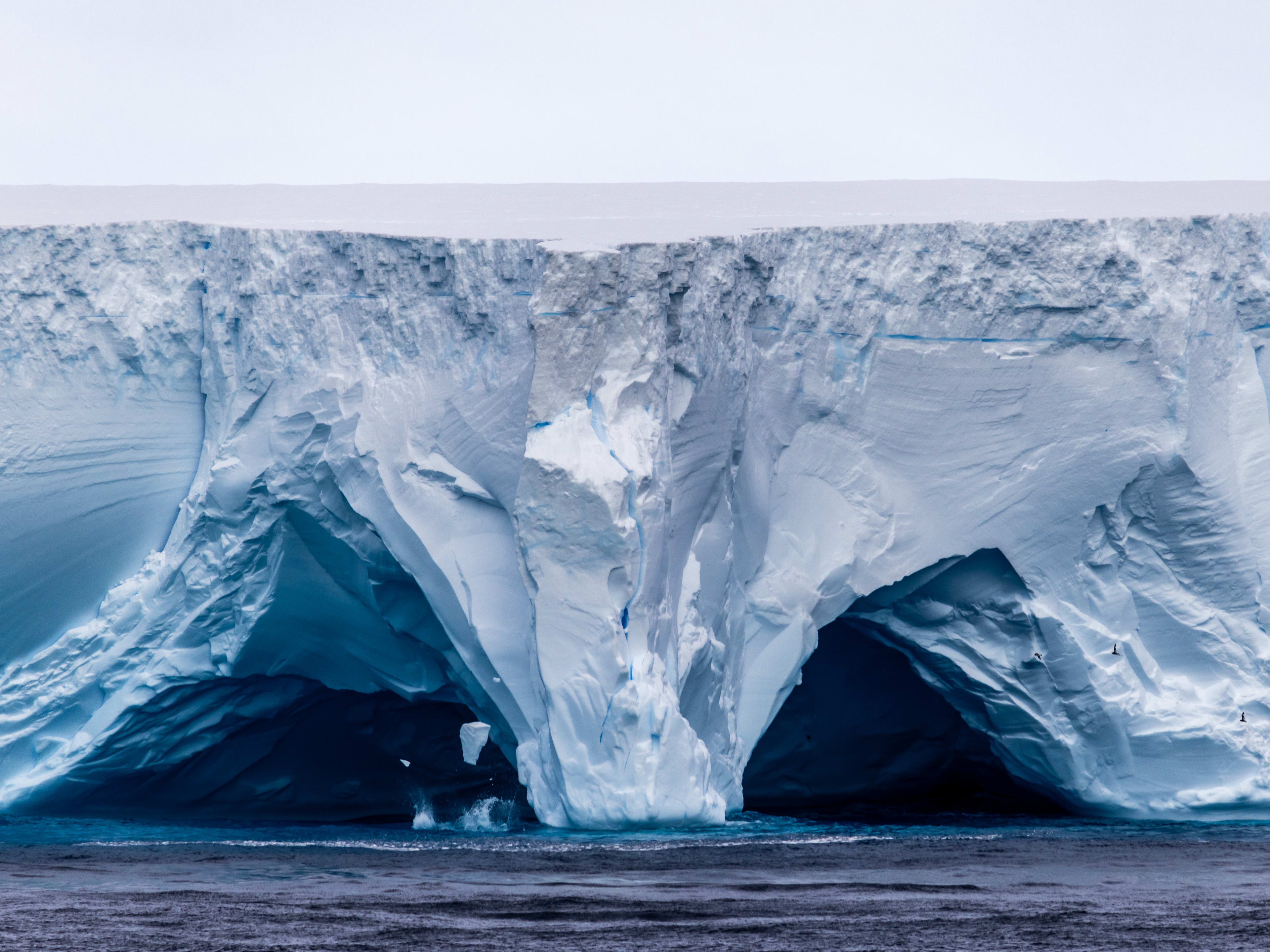 World’s Largest, One-Trillion Ton Iceberg Swirls to a Stop - Surfer