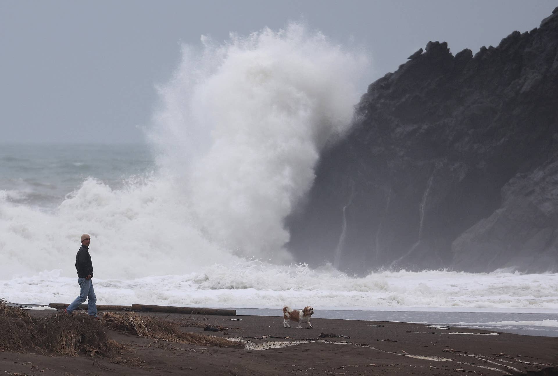 Rogue Wave Drowns Fisherman, Surfer Attempts Rescue (Video) - Surfer