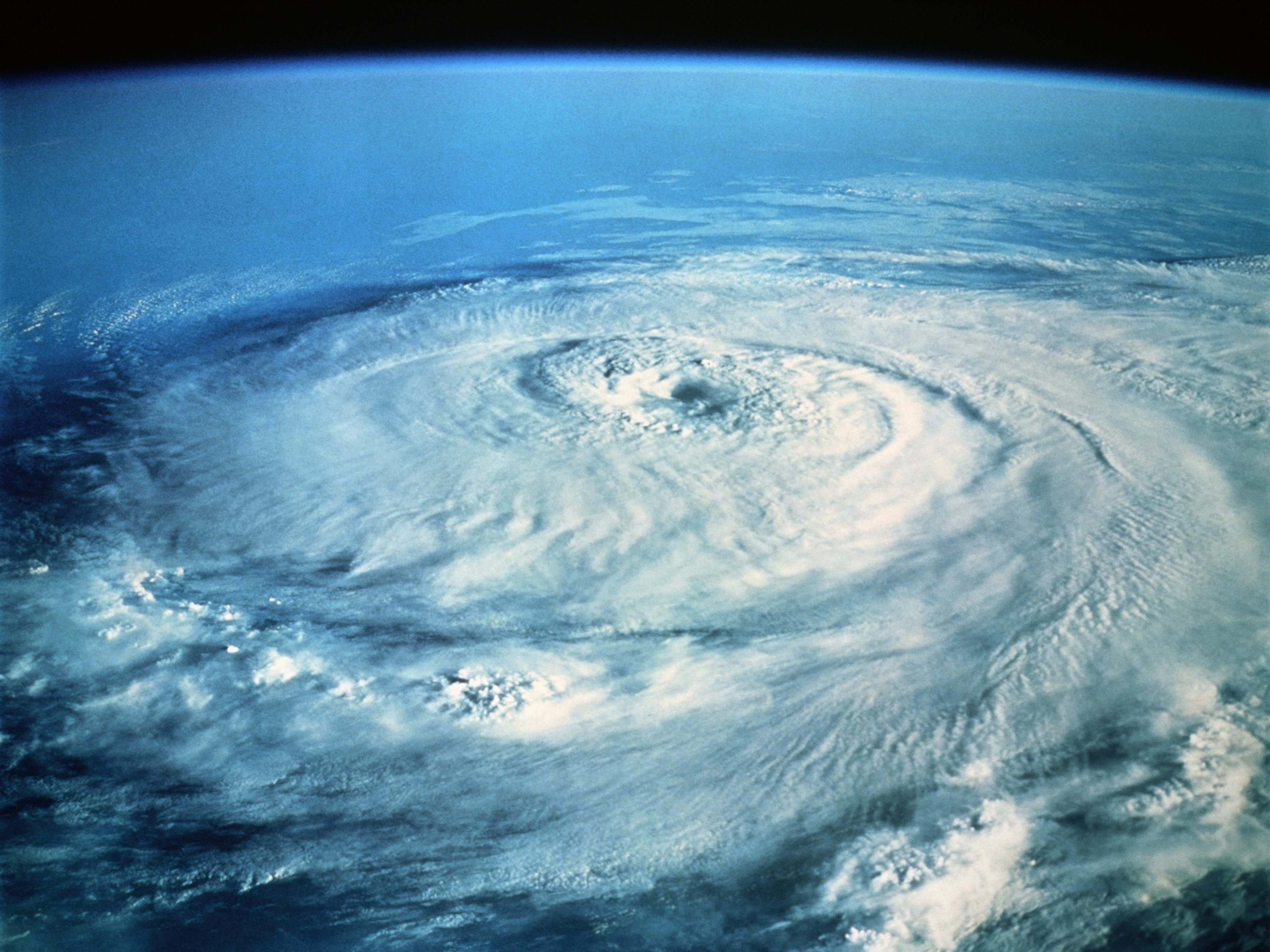 Potential ‘100 Foot’ Waves Headed for U.S. East Coast - Surfer