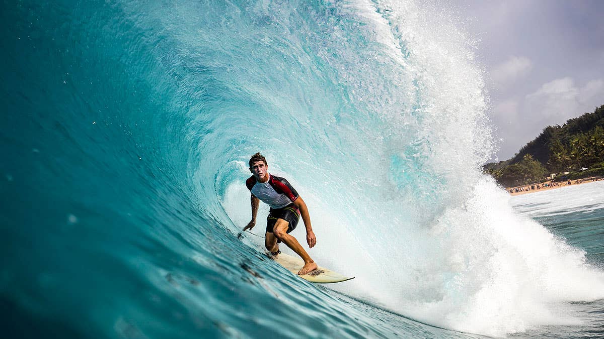 Makai McNamara “Brought Back to Life” After Pipeline Wipeout - Surfer