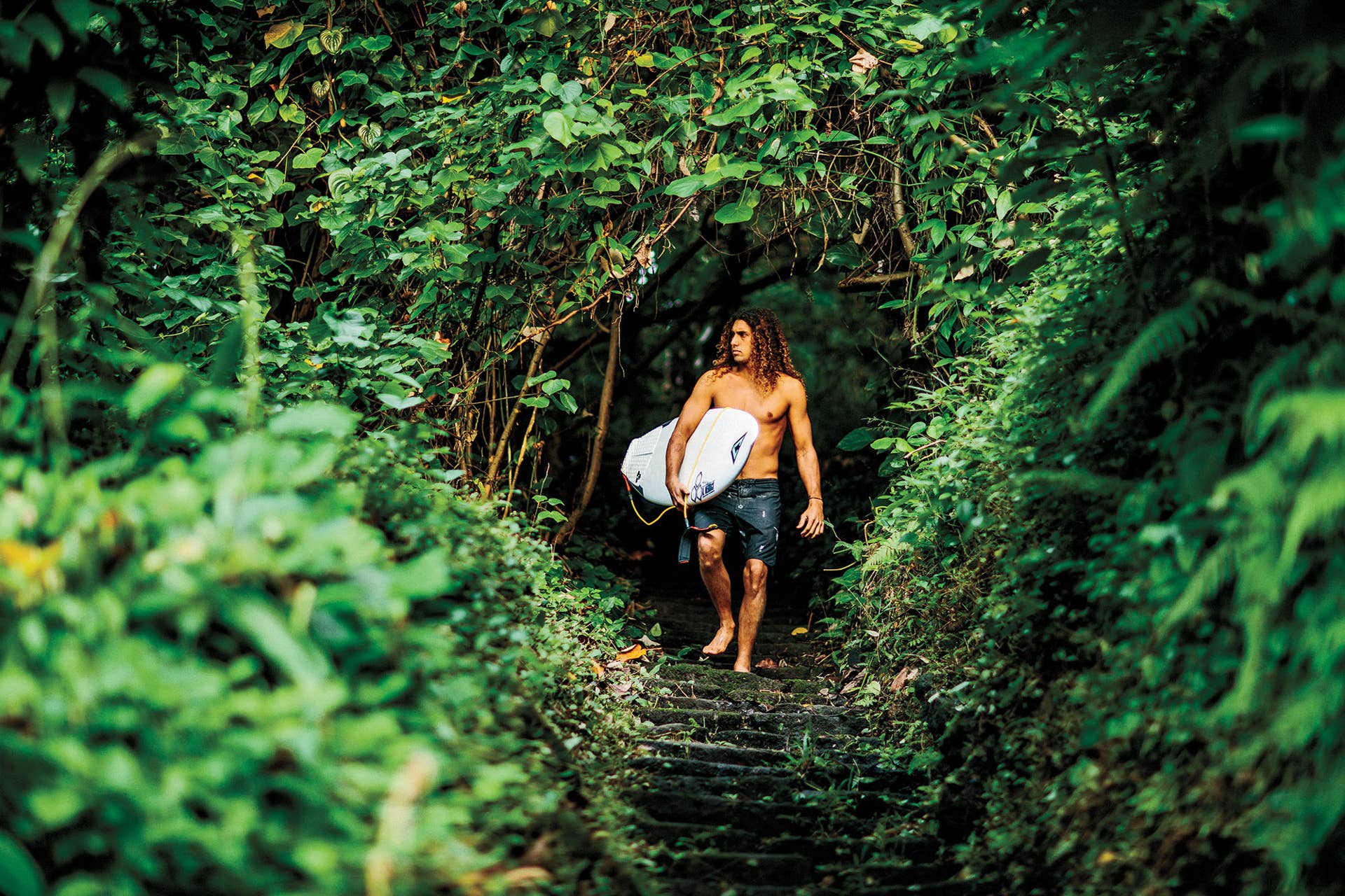 No Man Is an Island: The Cliff Kapono Profile | %%sitename%% - Surfer