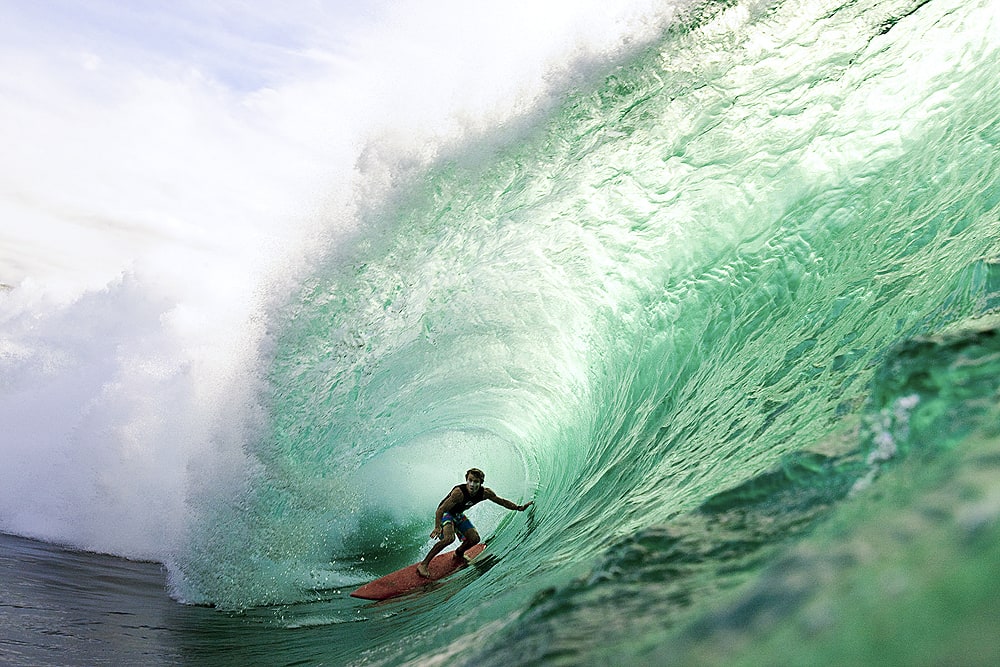 Zak Noyle | Mark Healey, Pipeline - Surfer