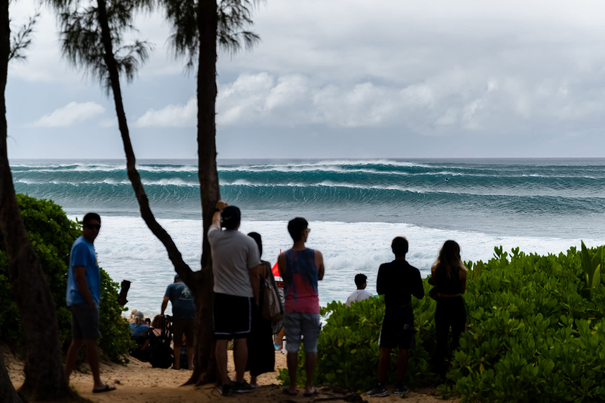 Photo Gallery: Pipeline, the World's Most Documented (and Dangerous ...
