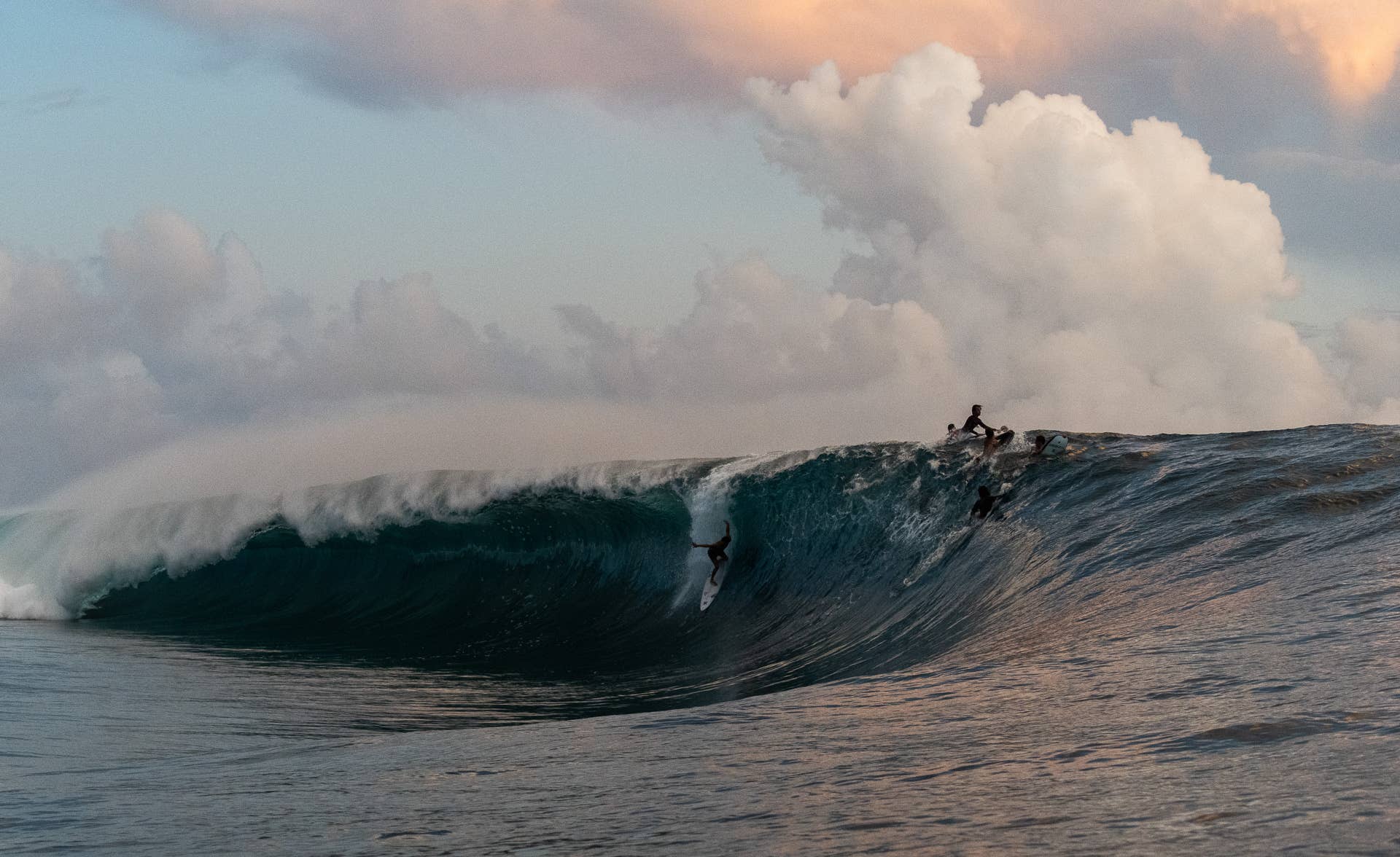 Photos: The World's Best Surfers Tackle Massive Teahupo'o - Surfer