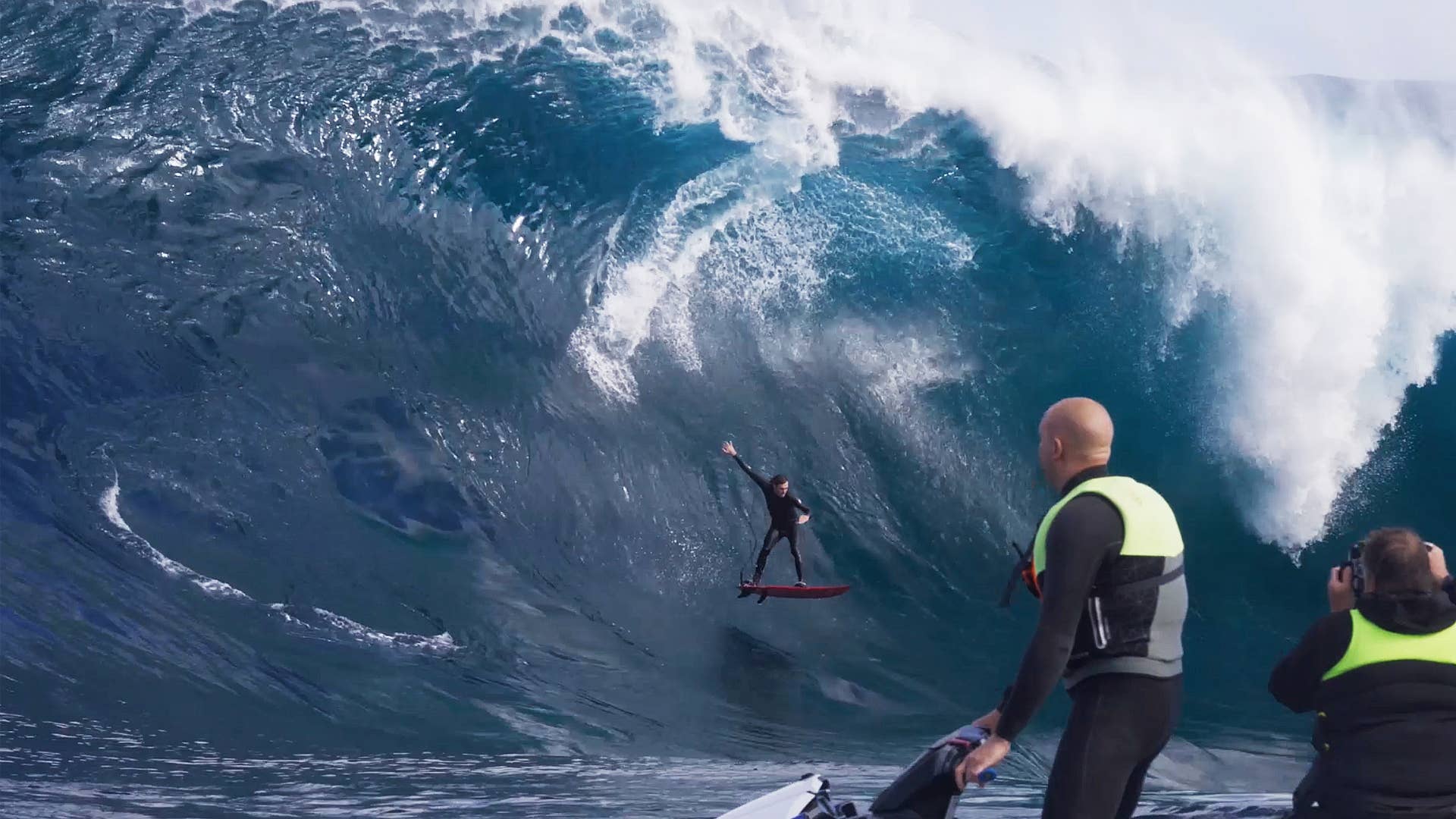 Aussie Hellman Wins "Best Paddle Wave" at Jaws - Surfer