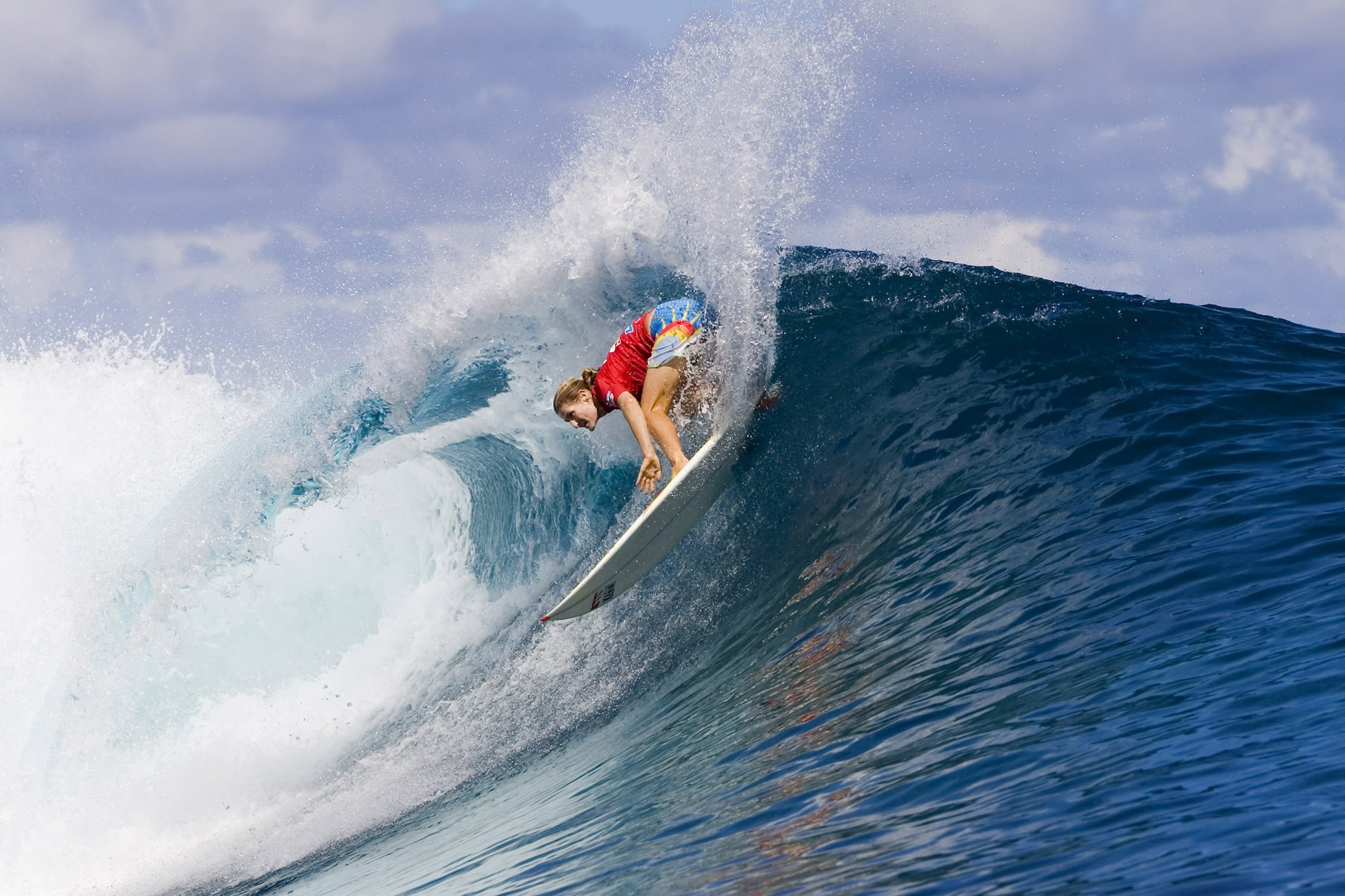 Pro Surfing and Pregnancy—Motherhood and Surfing on the Competitive ...