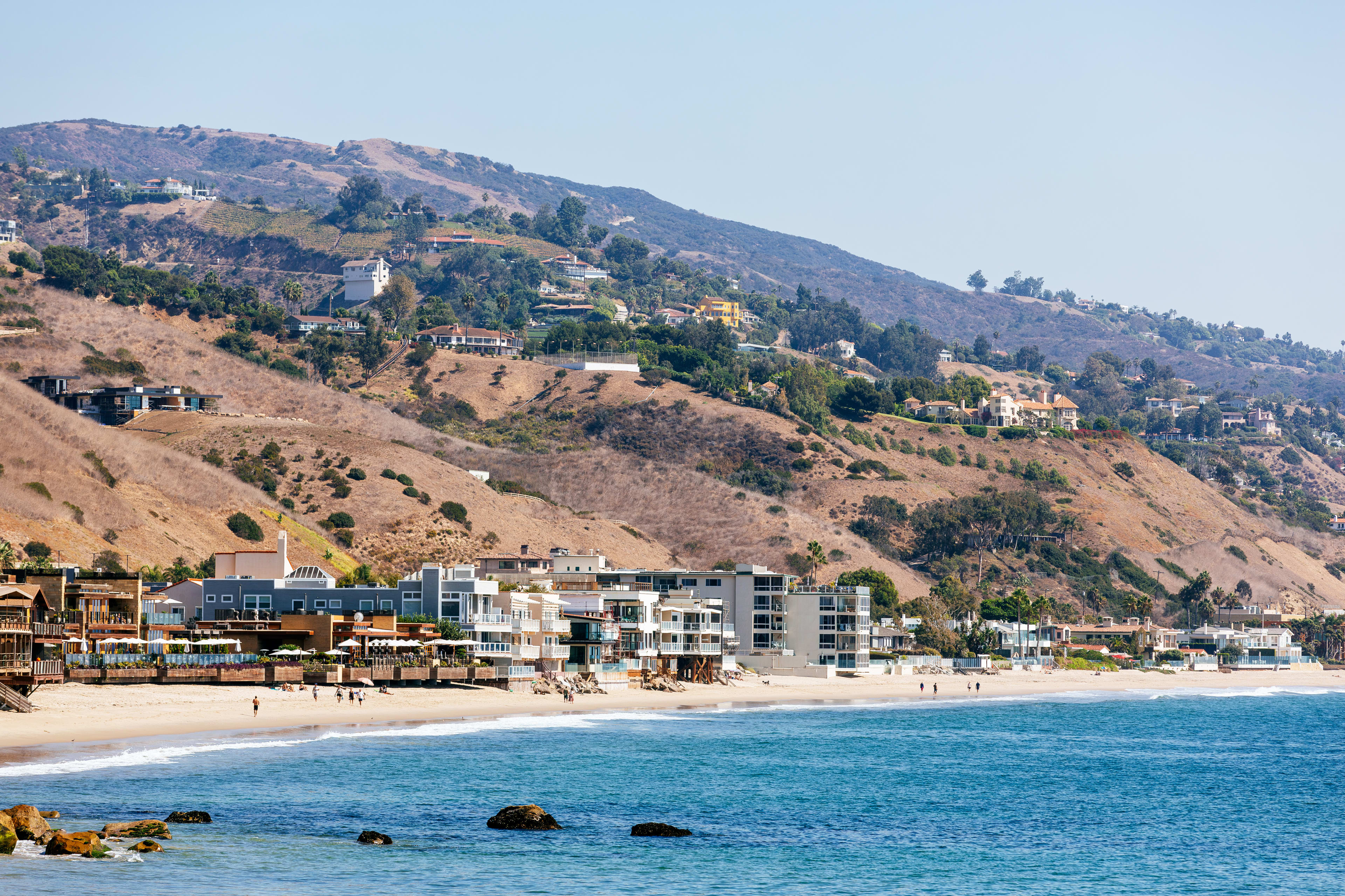Malibu Billionaire Accused of Moving Sand From Beach To Private Property - Surfer