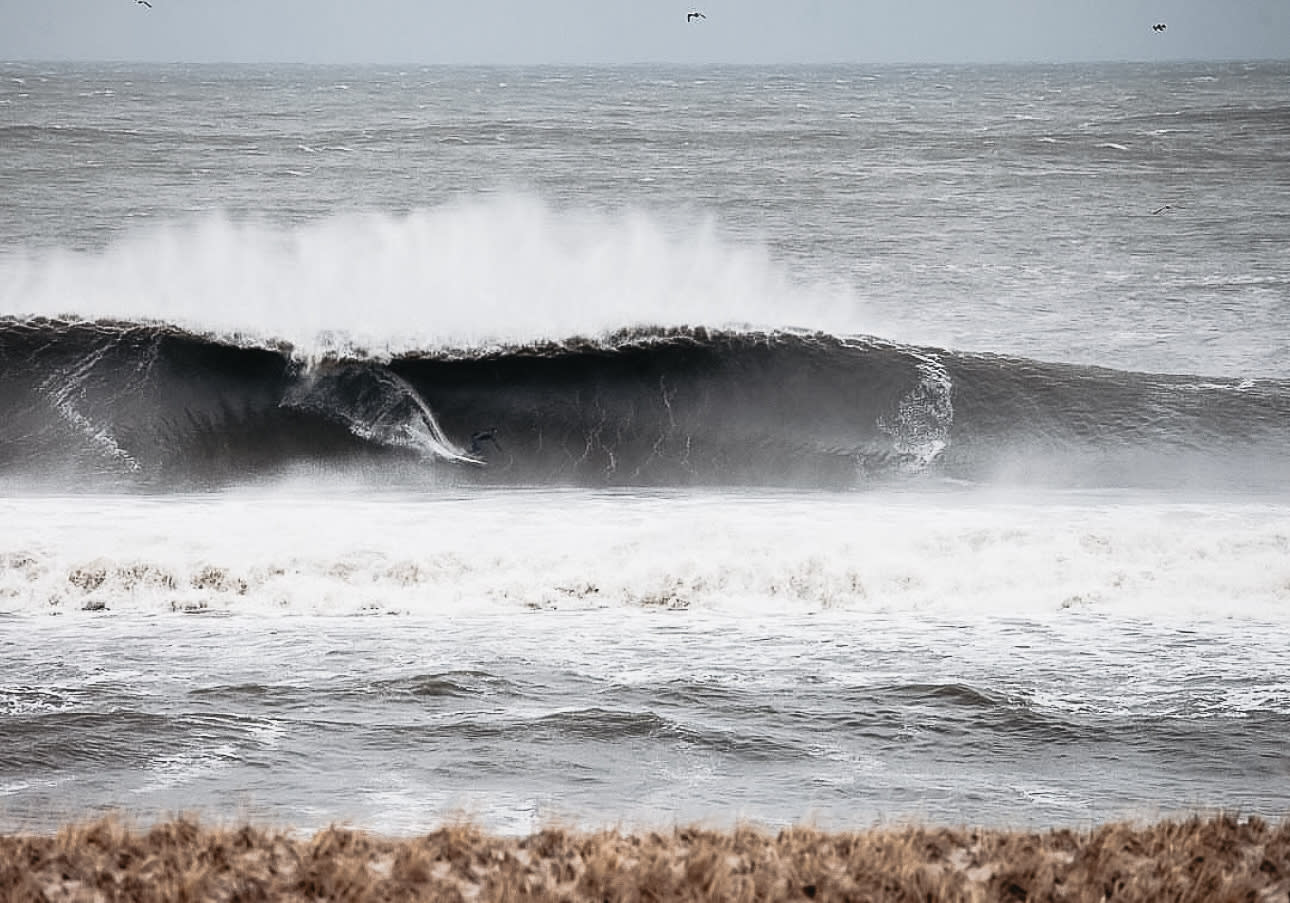 Rob Kelly Inks Contract With New Jersey Surf Company Jetty - Surfer