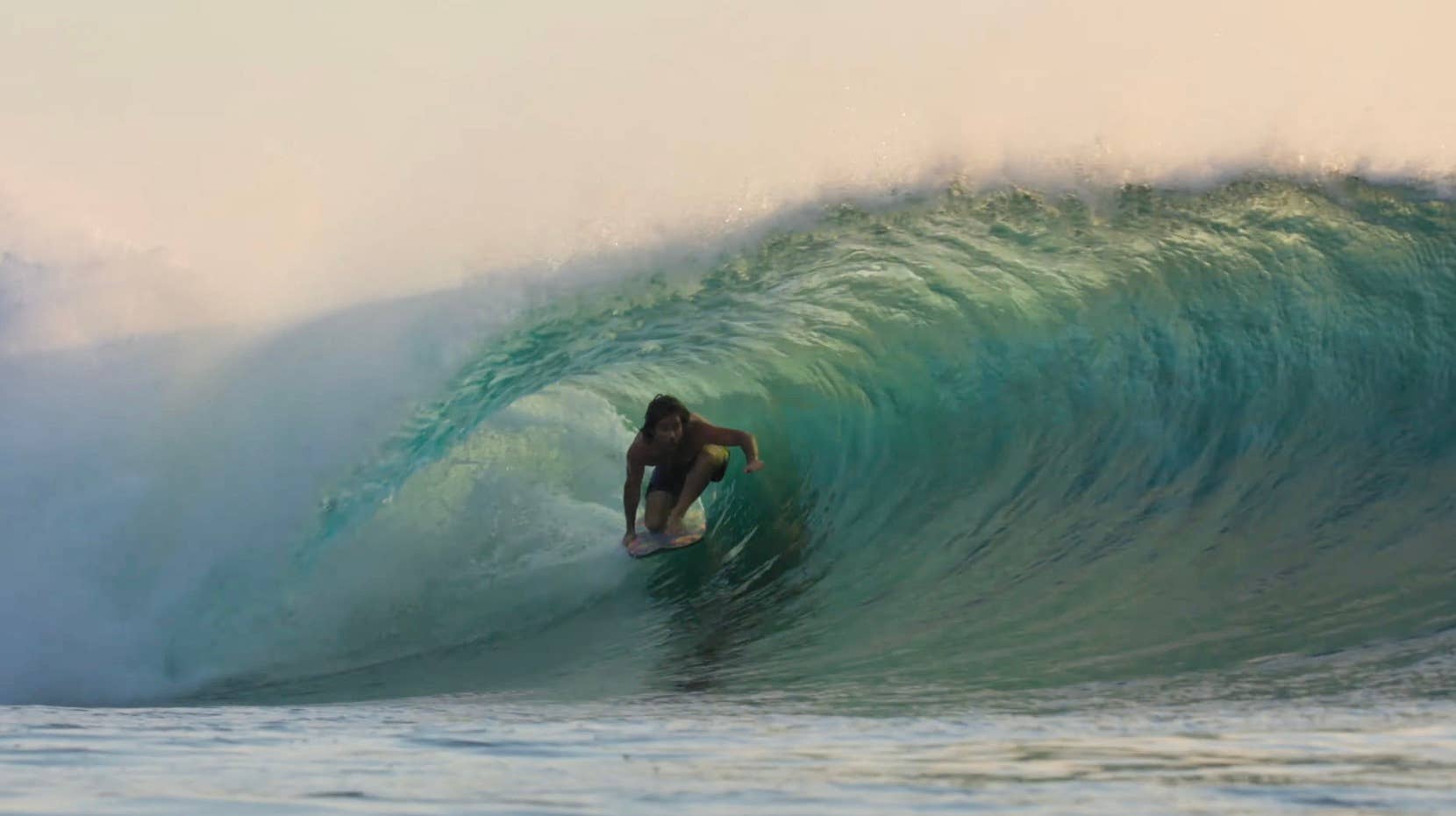 Mason Ho's 2024 Highlights: A Dizzying Display of Surfing - Surfer