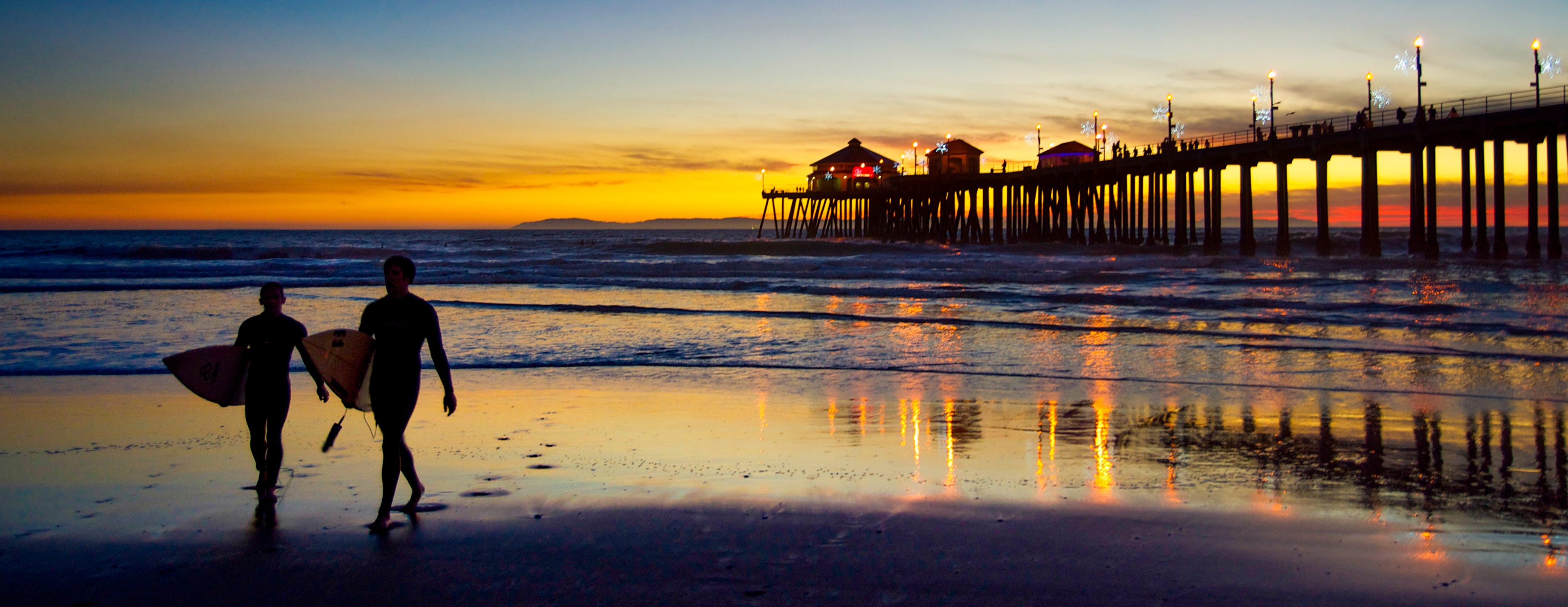 The 5 Best Night Surfing Destinations in the U.S.