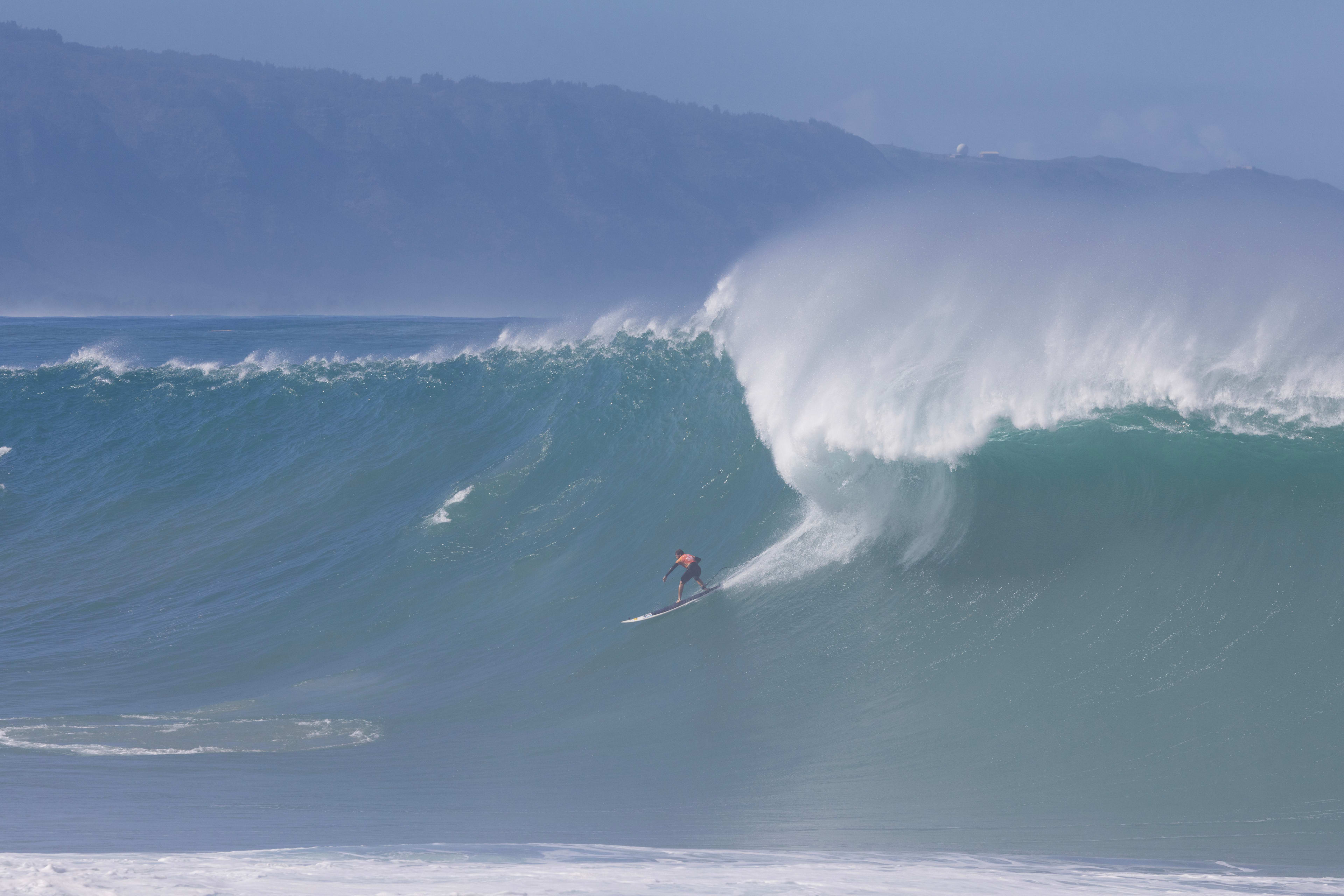 Gallery: Pumping Waves From the Eddie Aikau Big Wave Invitational - Surfer