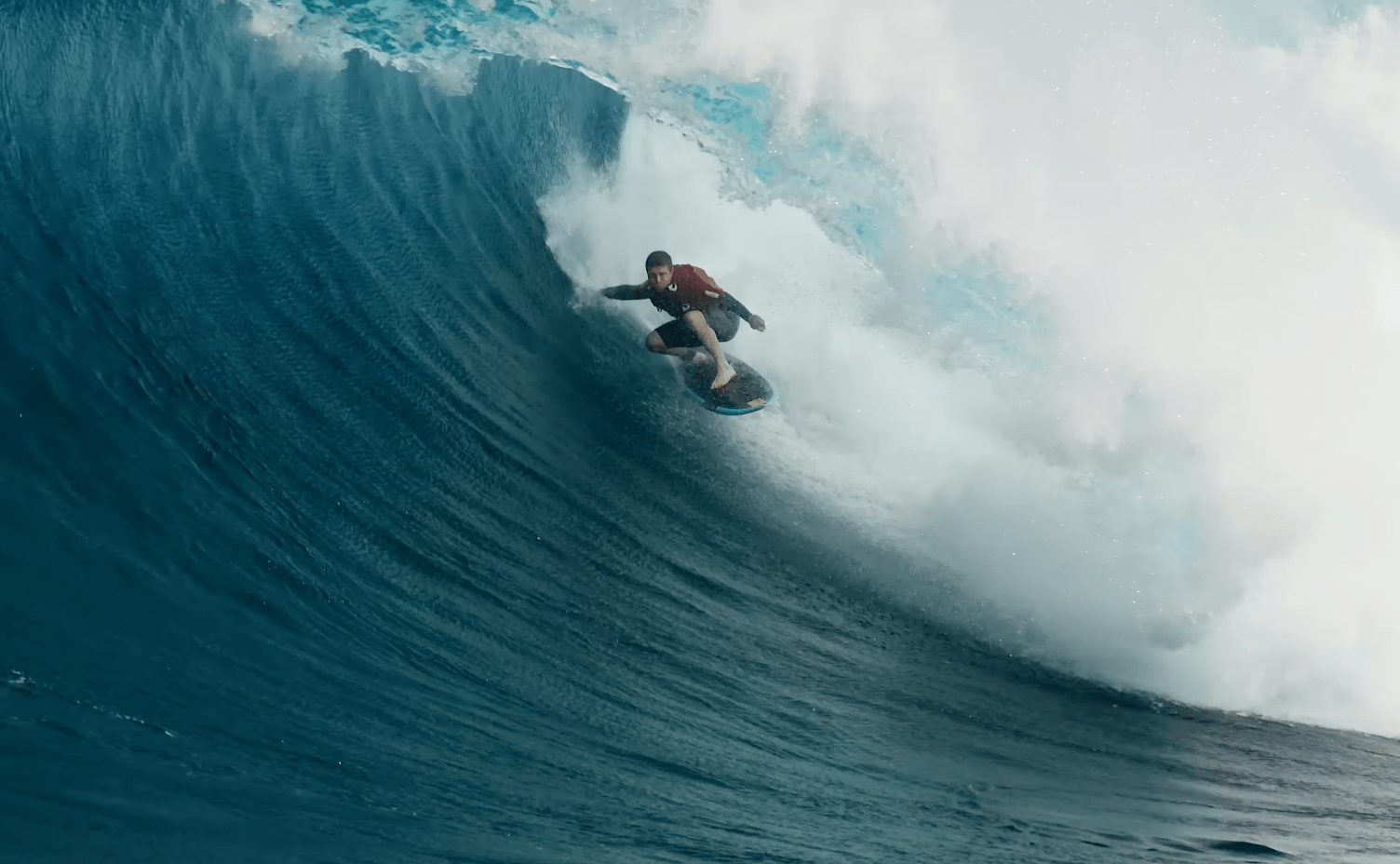 Surfers Score December Jaws in High Definition - Surfer